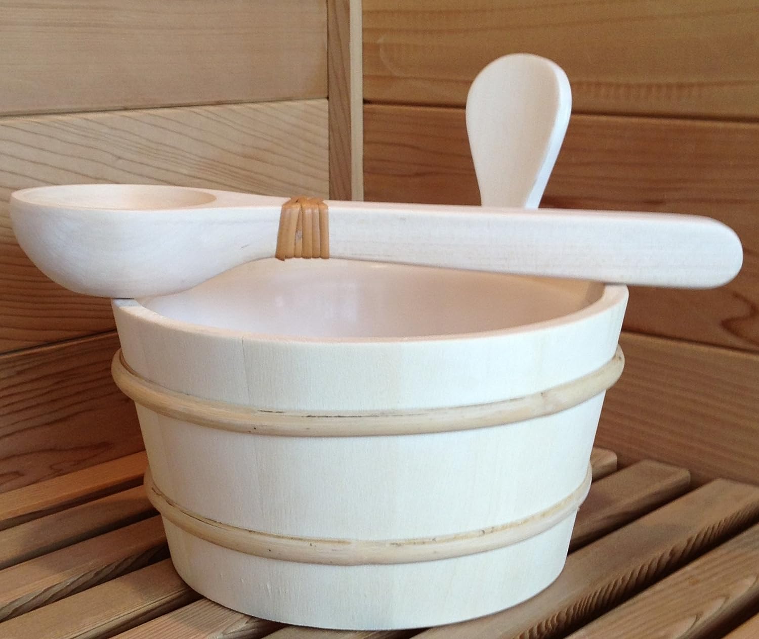 The Sauna Place 1 Gallon Aspen Sauna Bucket, Plastic Liner with Aspen ...
