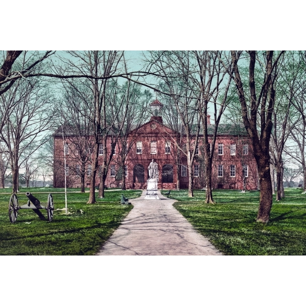 The Sir Christopher Wren Building At The College Of William And Mary In ...