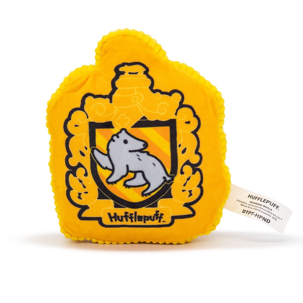 The Wizarding World of Harry Potter Dog Toy, Hufflepuff Badger Crest ...