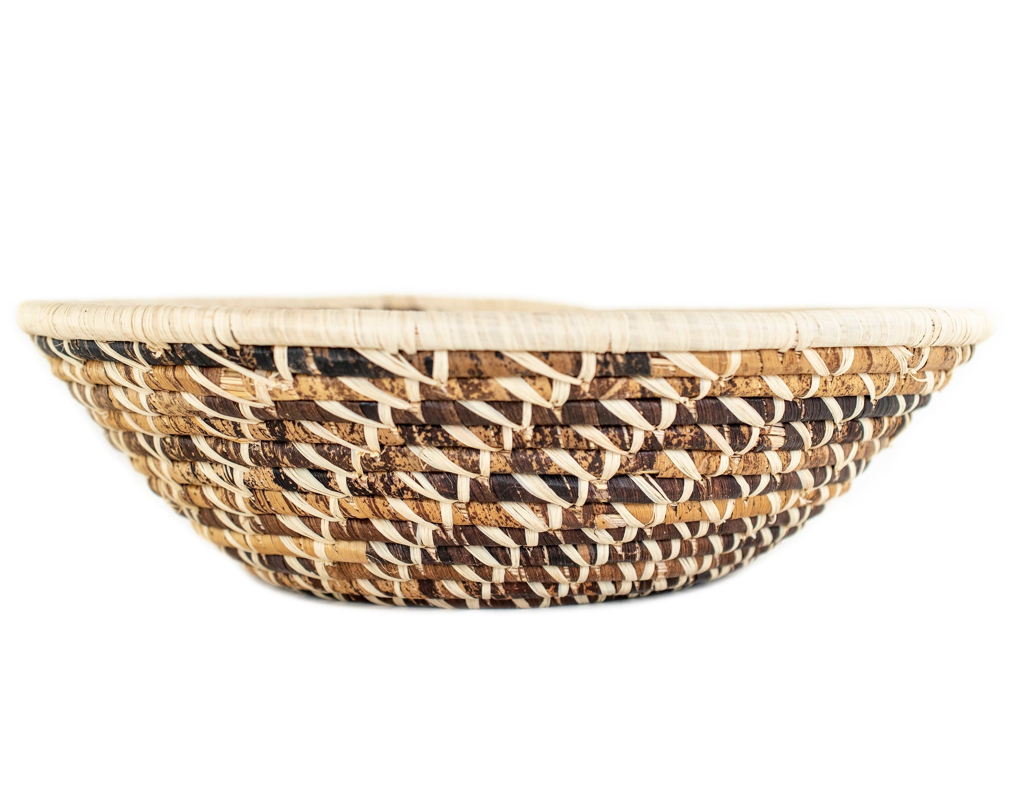 The Bead Chest Tan Ugandan Spiral Basket (Large) - Walmart.com