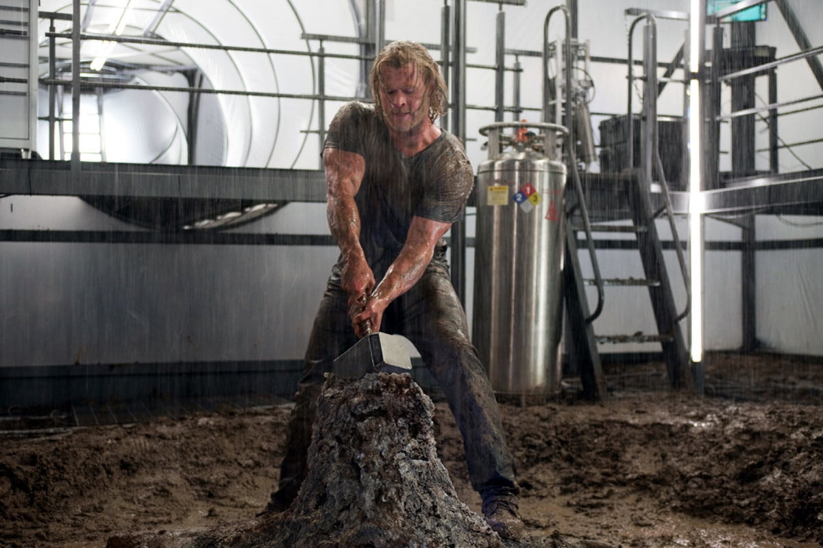 Thor Chris Hemsworth Poster 24In x 36In Art Decor Art Poster 24x36 ...