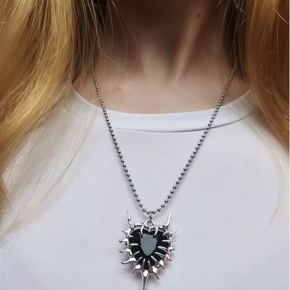 Thorn Heart Gun Black Necklace Personality Dark Gothic Niche Subculture ...