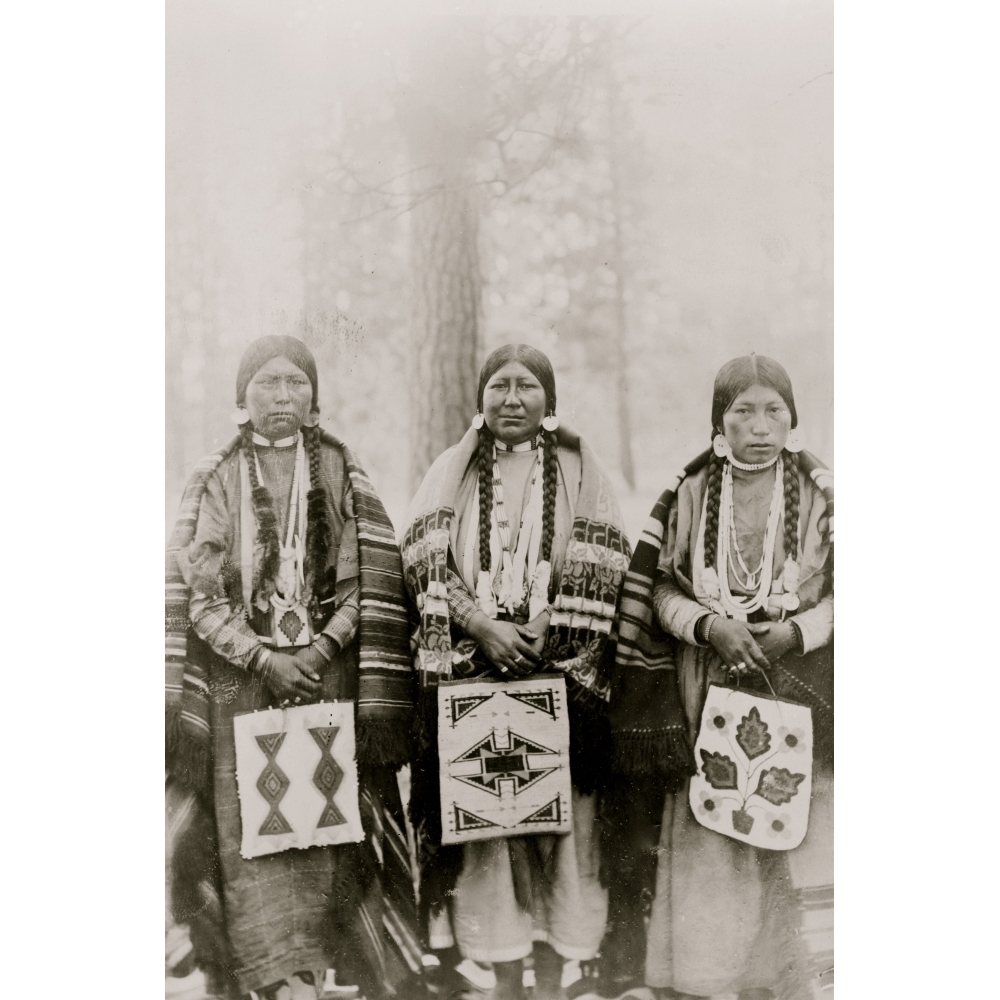 Three friends Poster Print (18 x 24) - Walmart.com