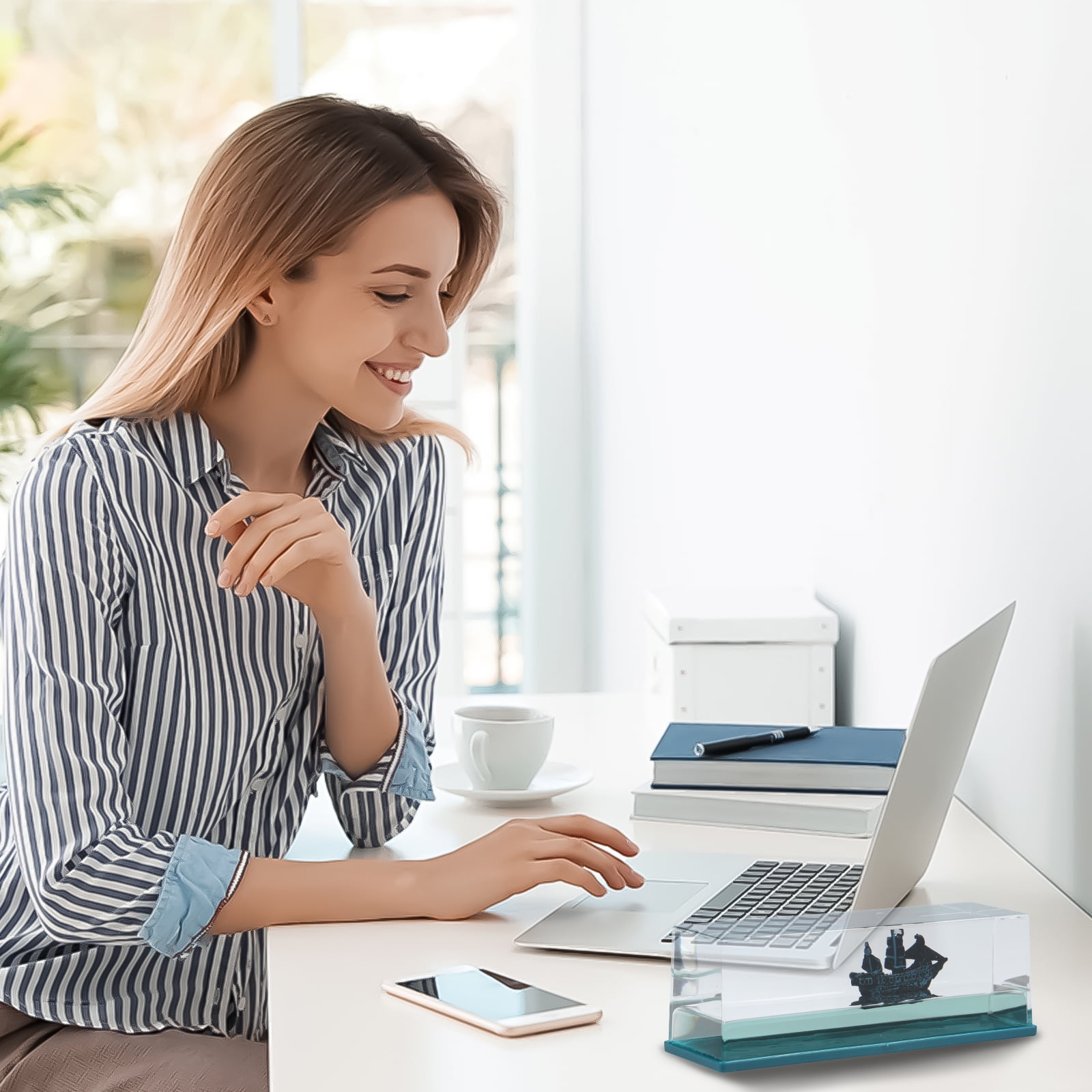 Threns Unsinkable Ship Simulator Toy Wavey Boat in a Box Liquid Wave ...