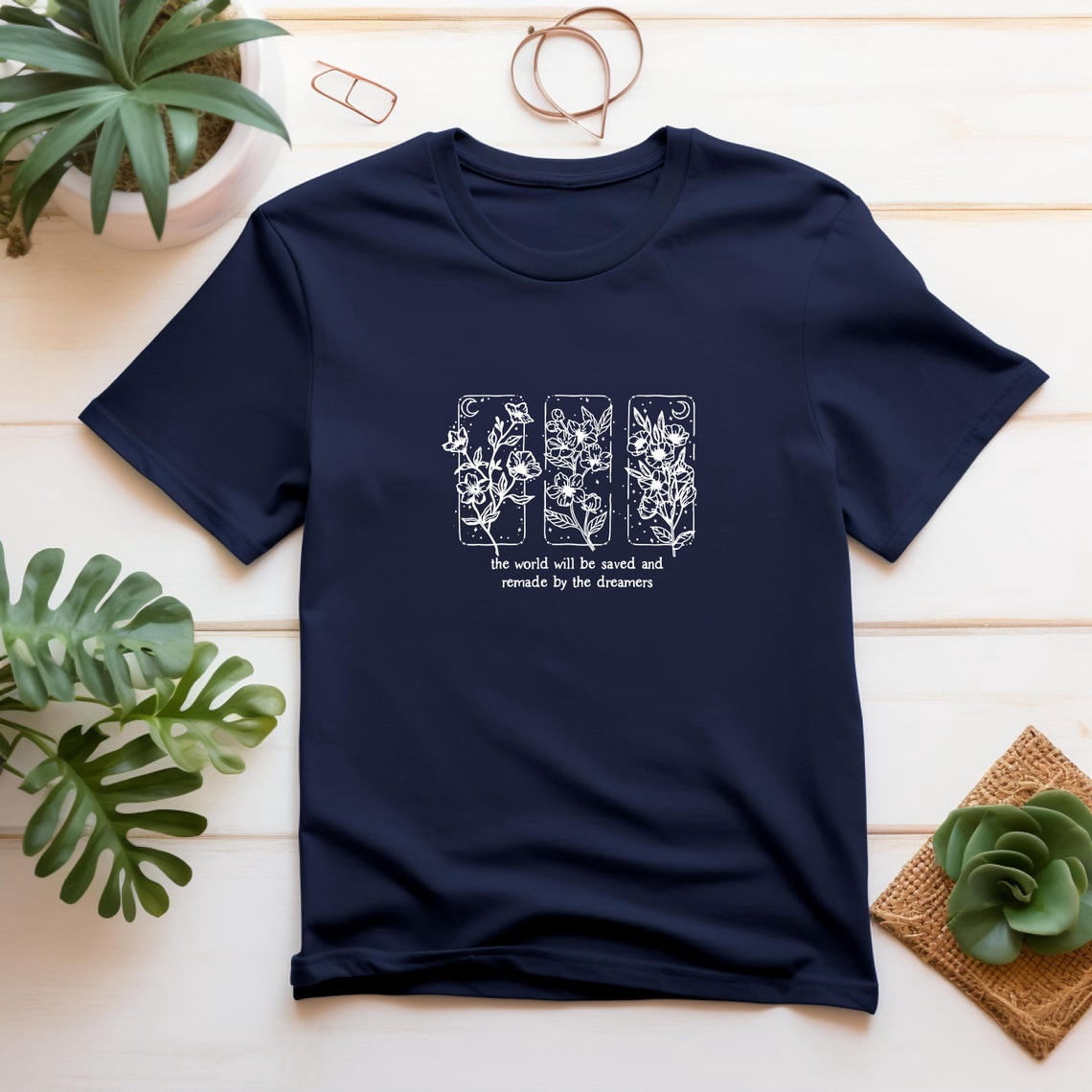 Throne Of Glass By Sarah J Maas T-Shirt, The World Will Be Saved And ...