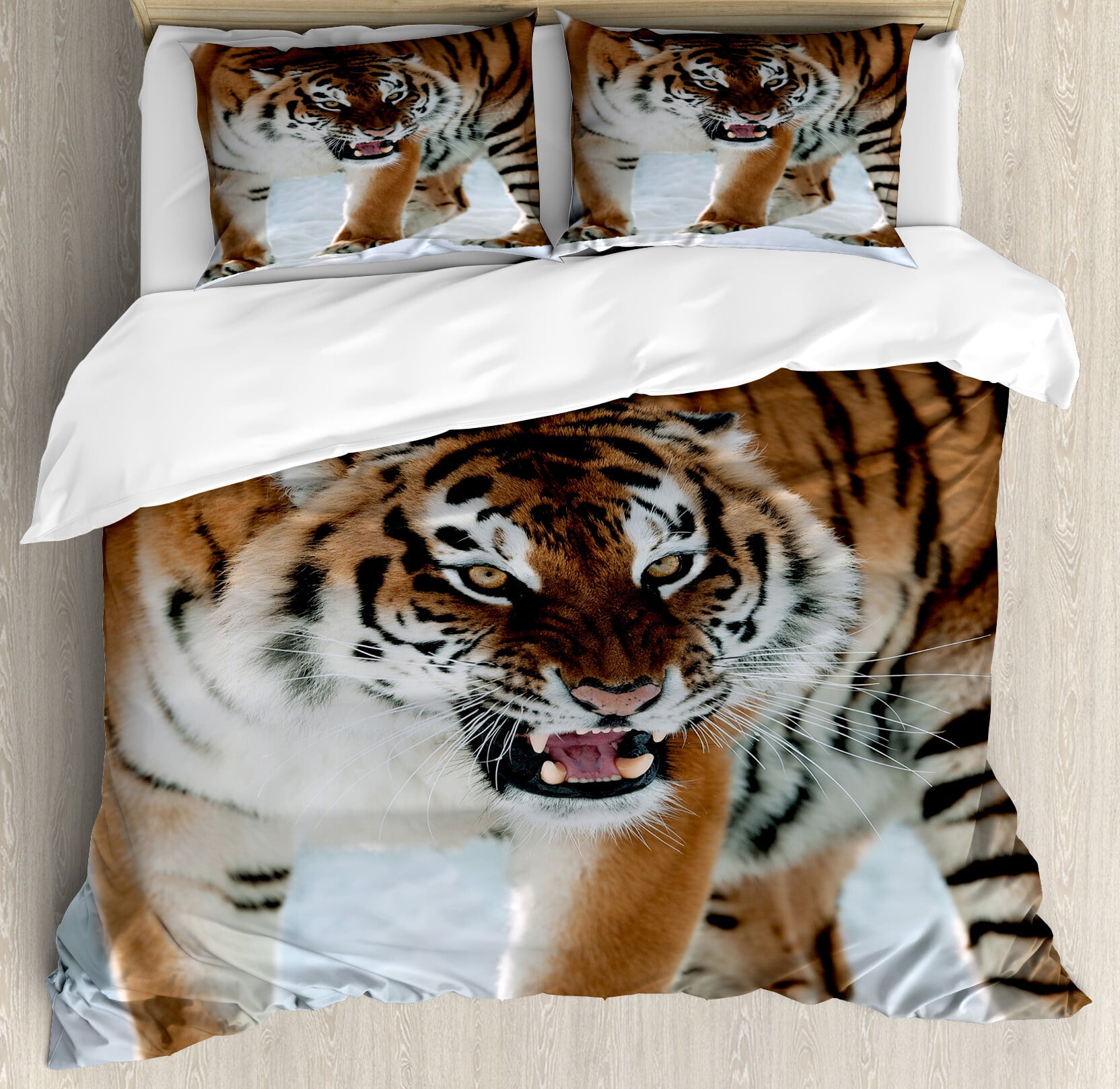 Tiger Duvet Cover Set, Close-up of Panthera Tigris Altaica Siberian ...
