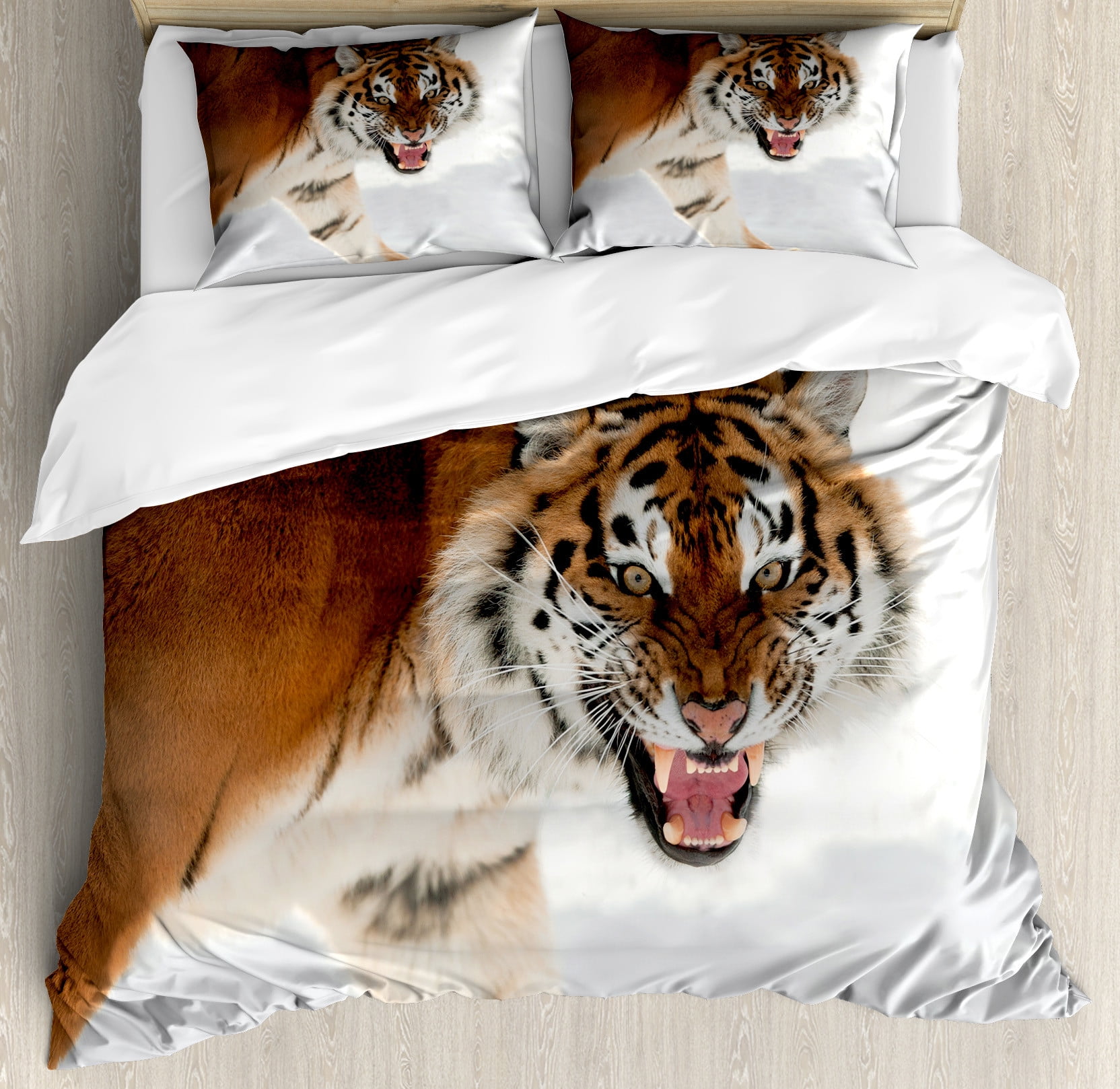 Tiger Duvet Cover Set, Panthera Tigris Altaica Close-Image with Snowy ...