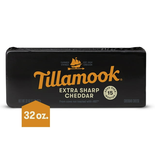 Tillamook Whole Extra Sharp Cheddar Cheese Block, 2 lb (Aged 15 Months ...