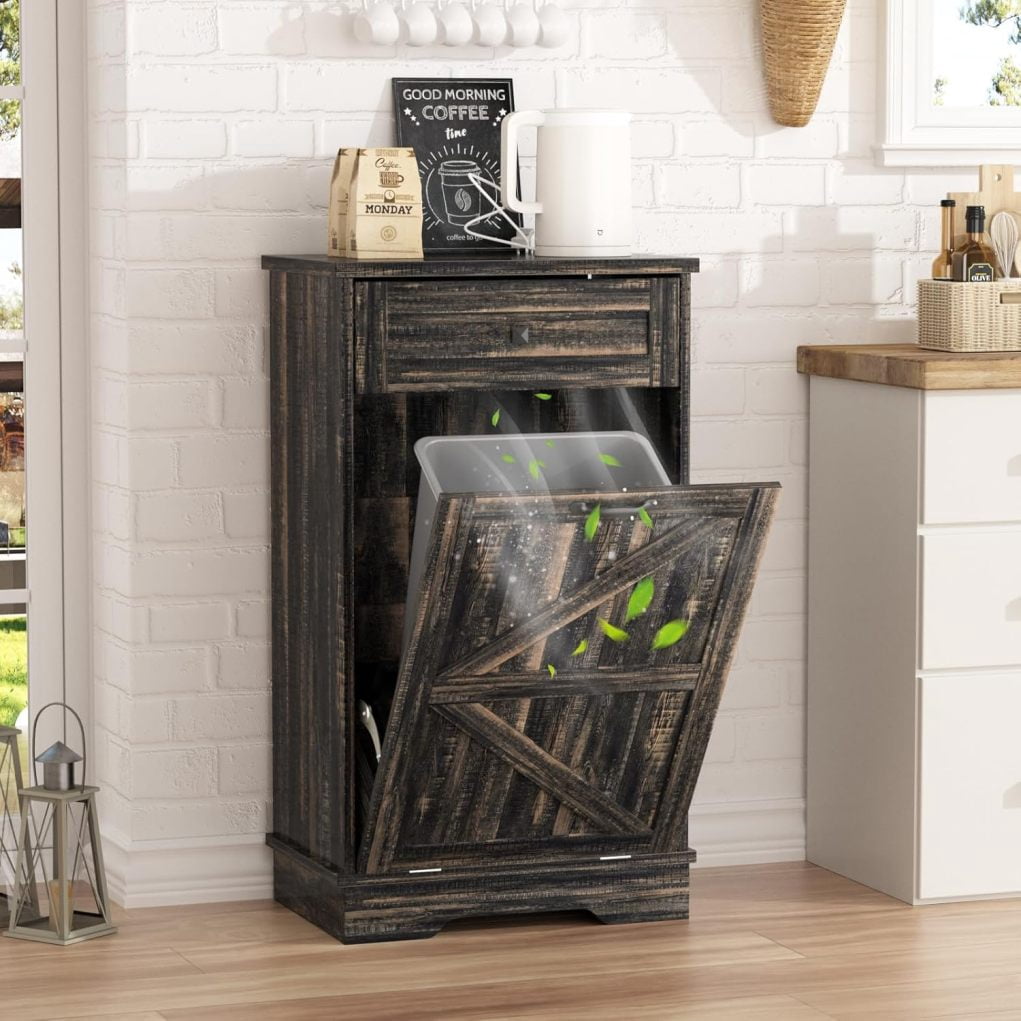 Farmhouse Kitchen Trash Can