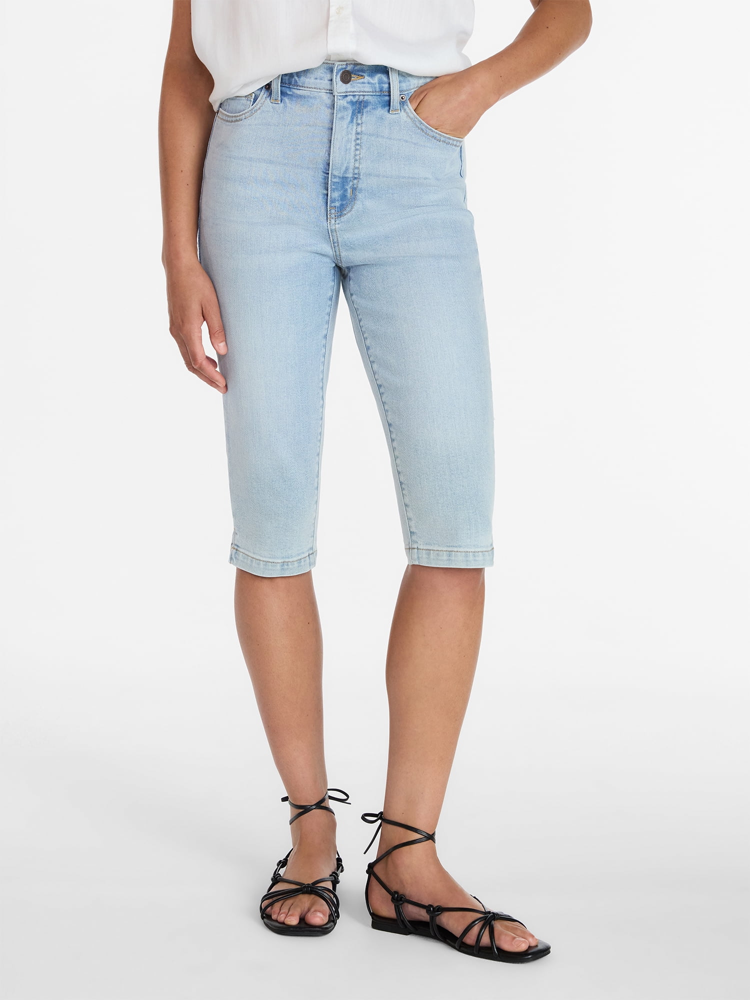 Time and Tru Women's Mid Rise Stretch Denim Capri Pants, 16.5" Inseam ...