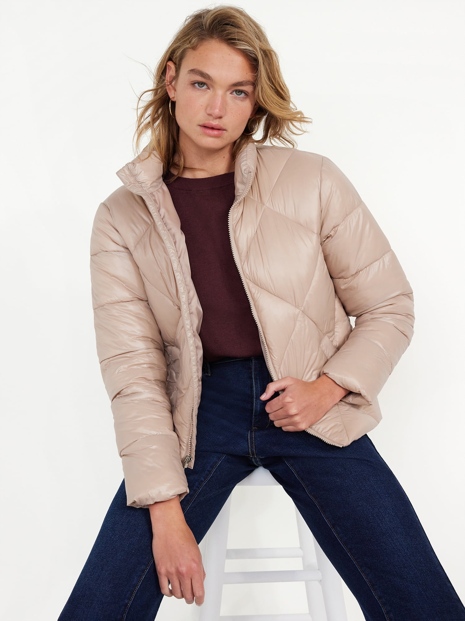Free Shipping! Time & Tru Women's Glossy Quilted Lightweight Short ...
