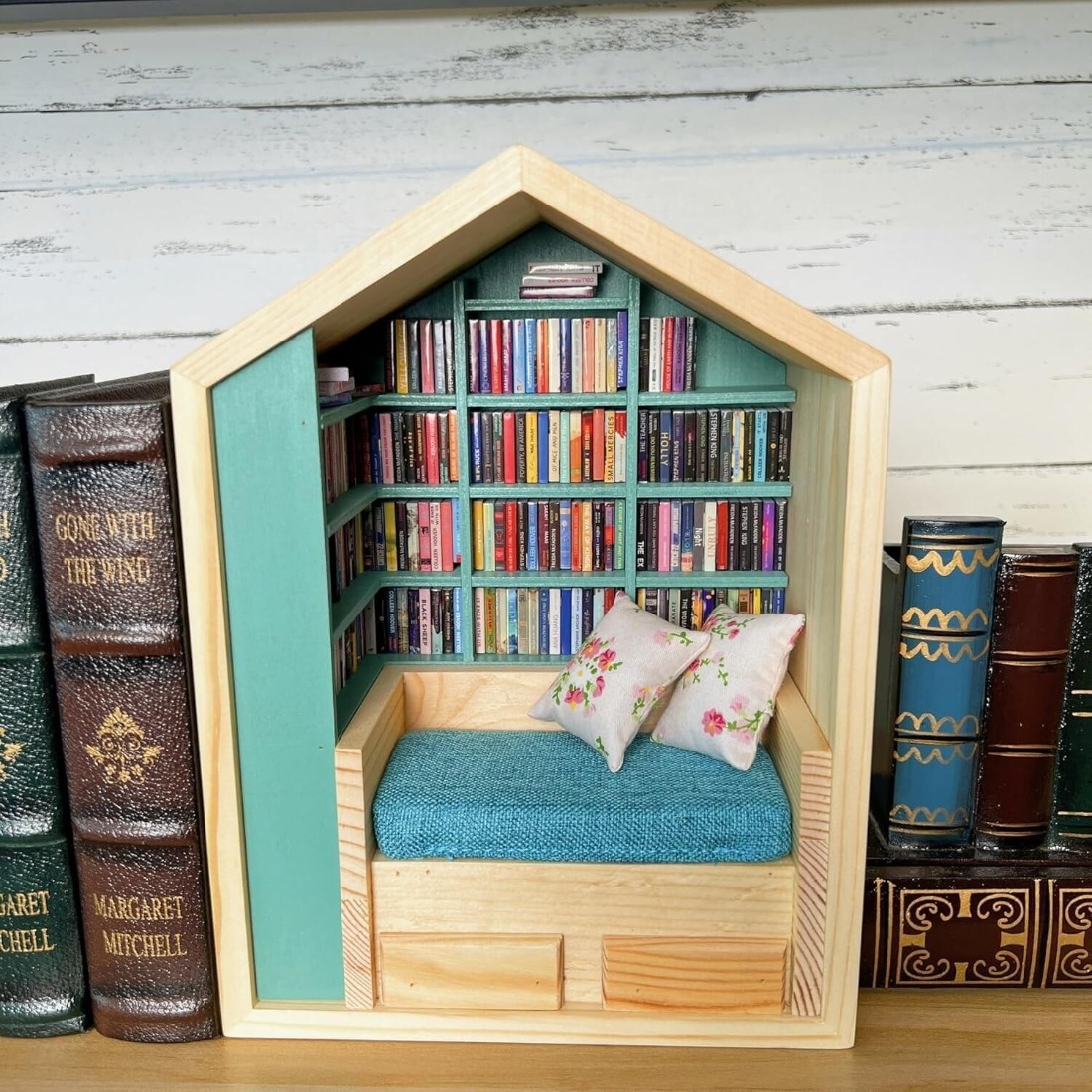 Tingzi Anxiety Bookshelf, Mini Bookstore, Shake Bookshelf Shake Away ...