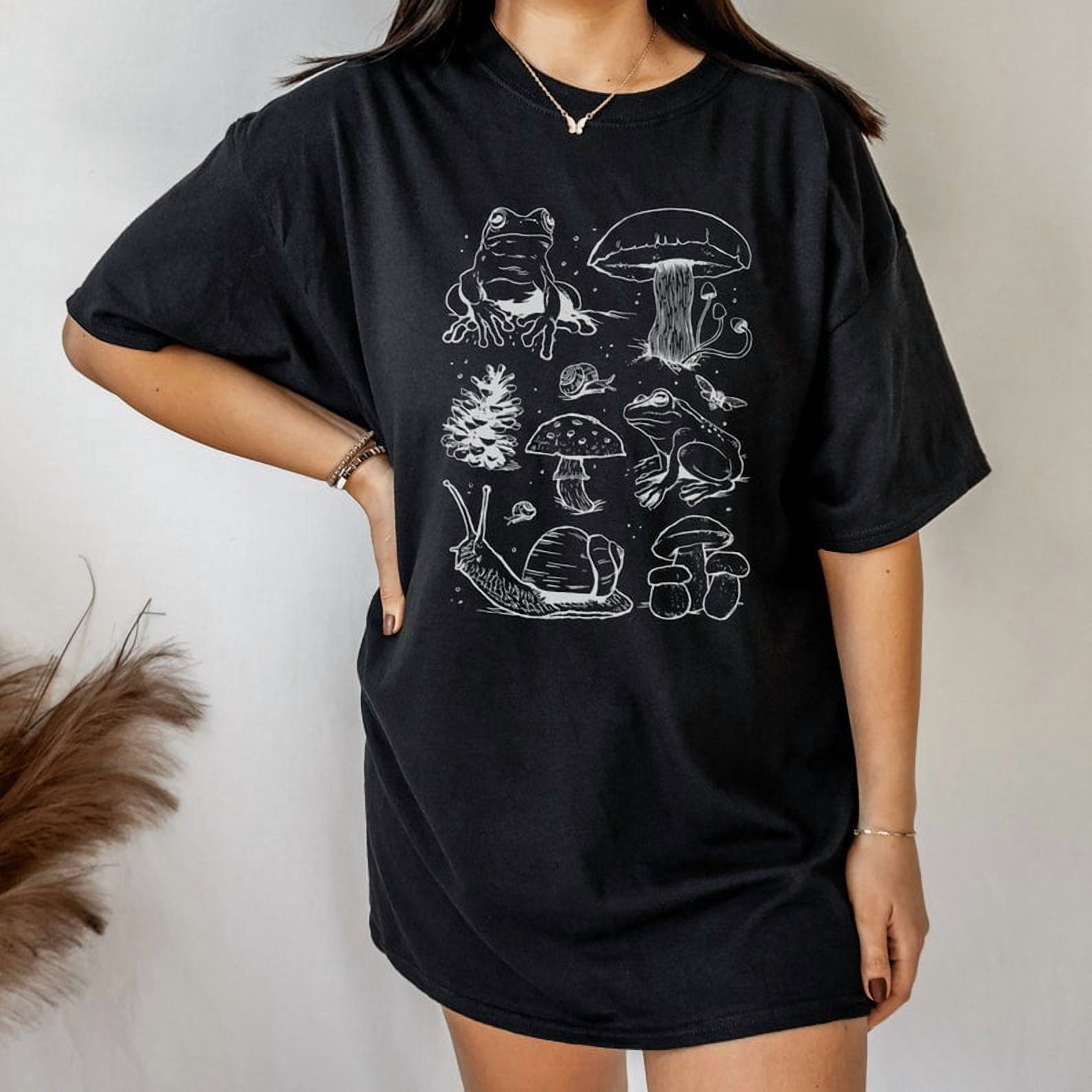 Tiny Hug Frogs Mushrooms T-Shirt, Mushroom Shirt, Cottage-Core Clothing ...