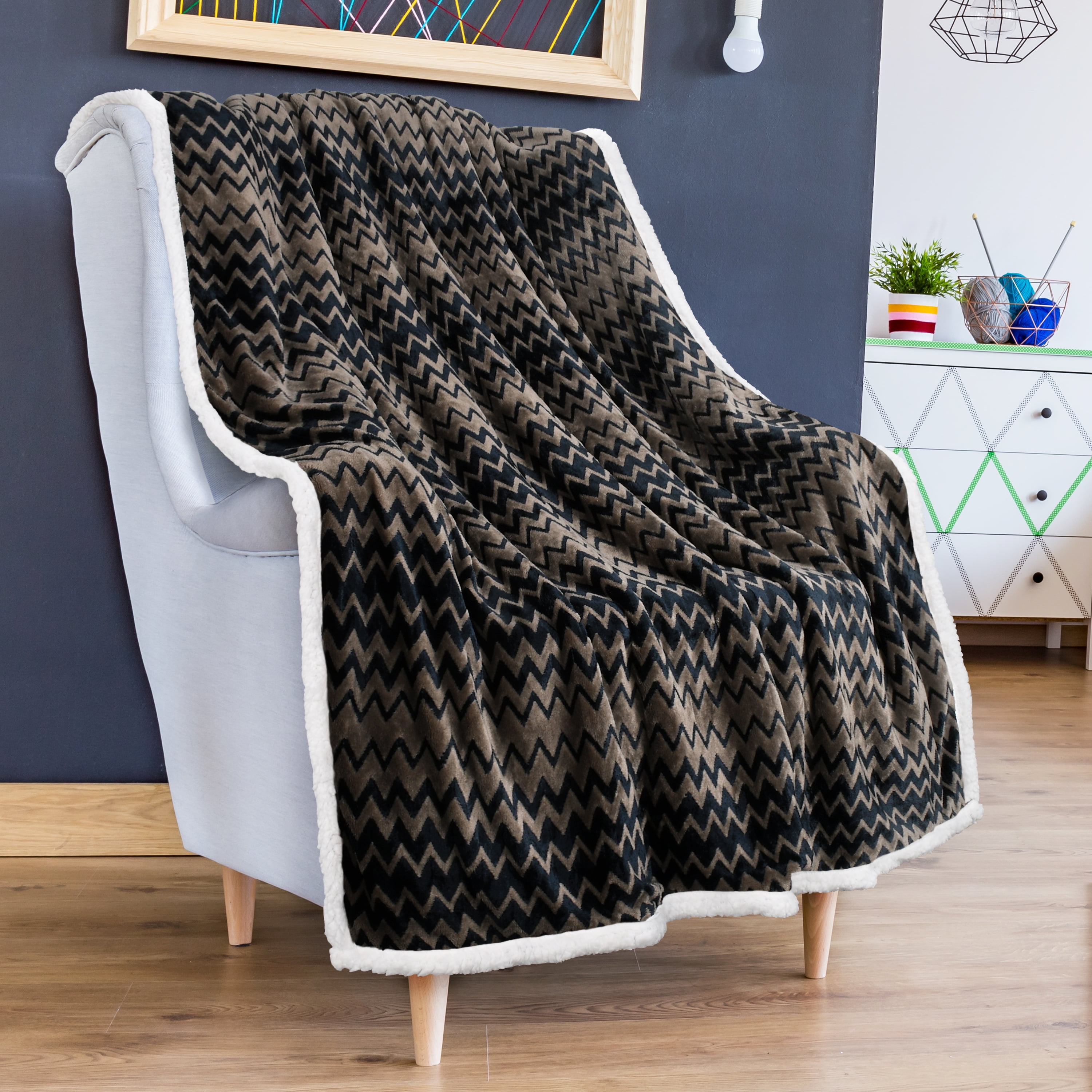 Tirrinia Plush Flannel Sherpa Throw Blanket Chevron 50" x 60" Super ...