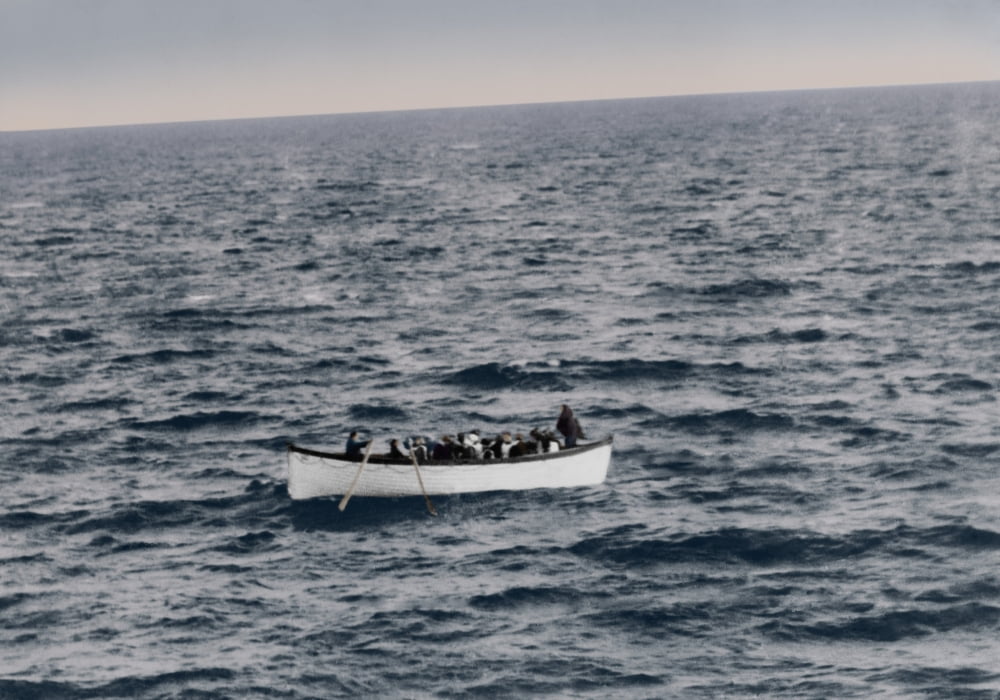 Titanic Lifeboat No. 6 Crowded With 28 Survivors Including Molly Brown ...