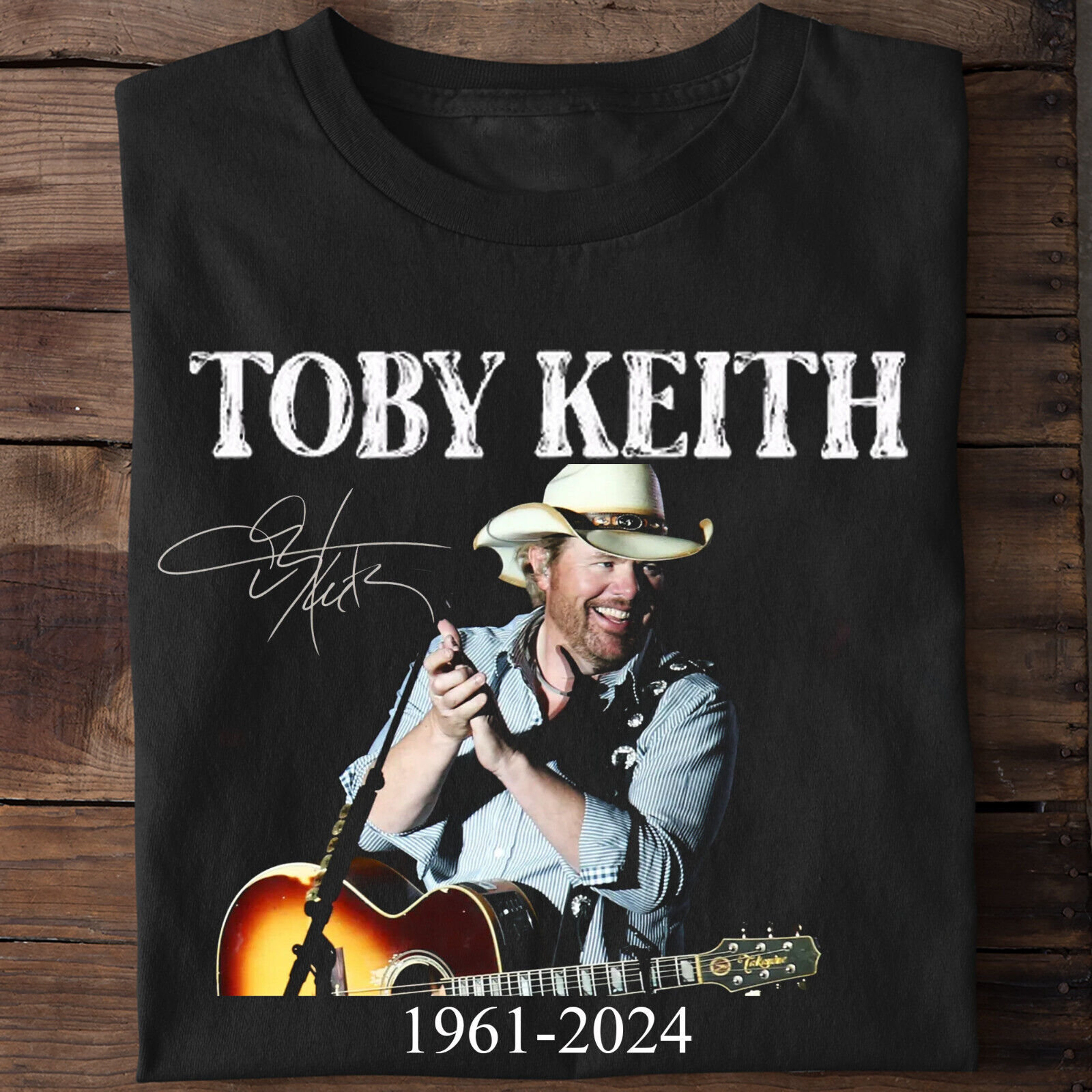 Toby Keith Singer 1961 2024 Graphic Signature T-Shirt, Toby Keith Funny ...