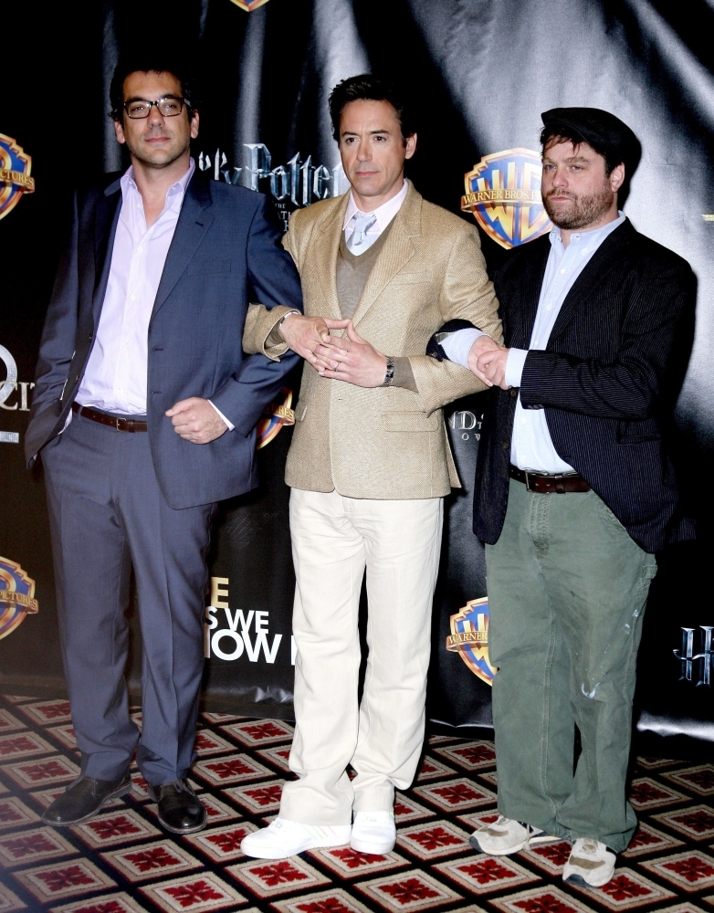 Todd Phillip Robert Downey Jr Zach Galifianakis At Arrivals For Wb ...