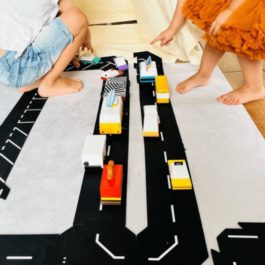 Metropolis Train Set