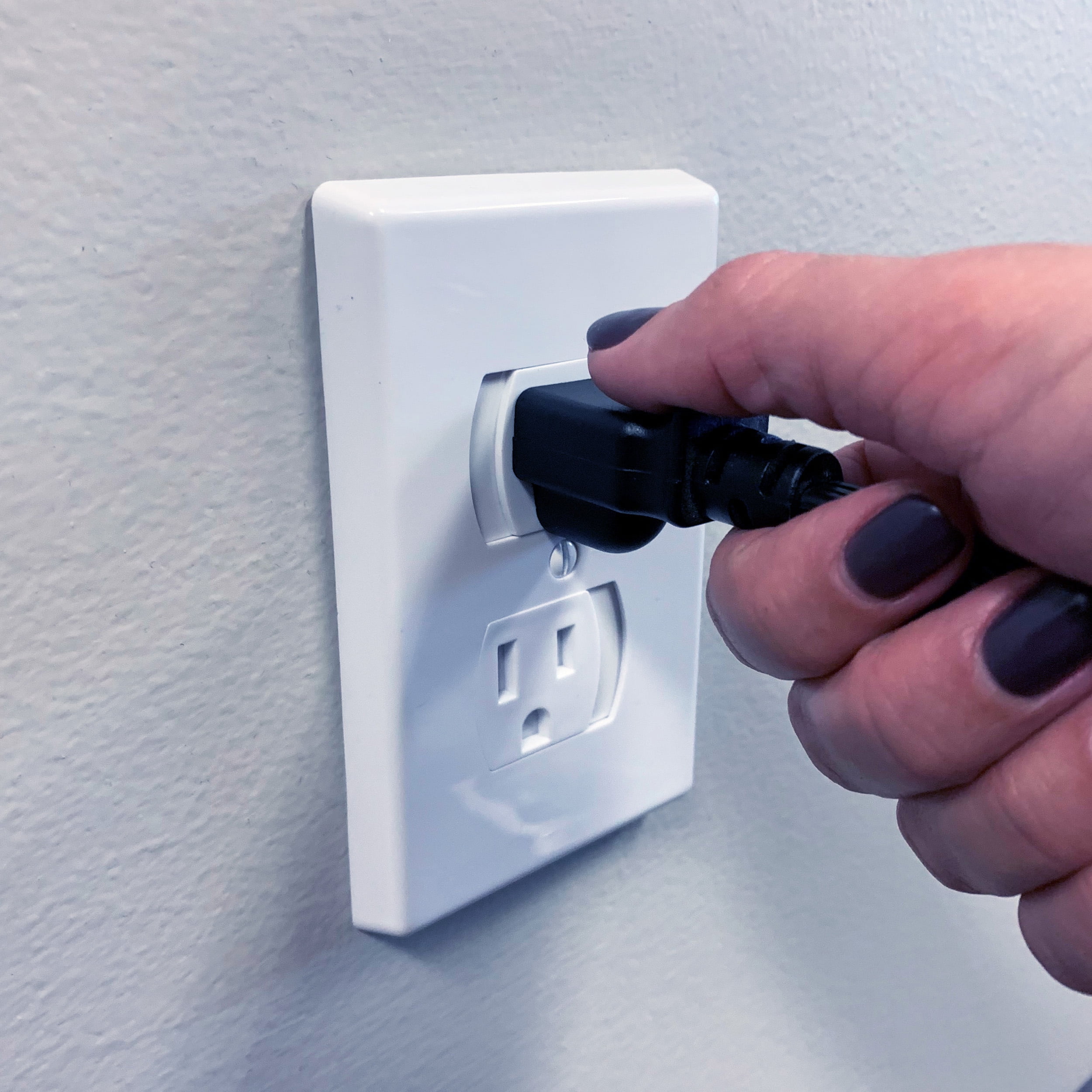 Toddleroo by North States Baby Safety Sliding Outlet Covers, 4 Count ...