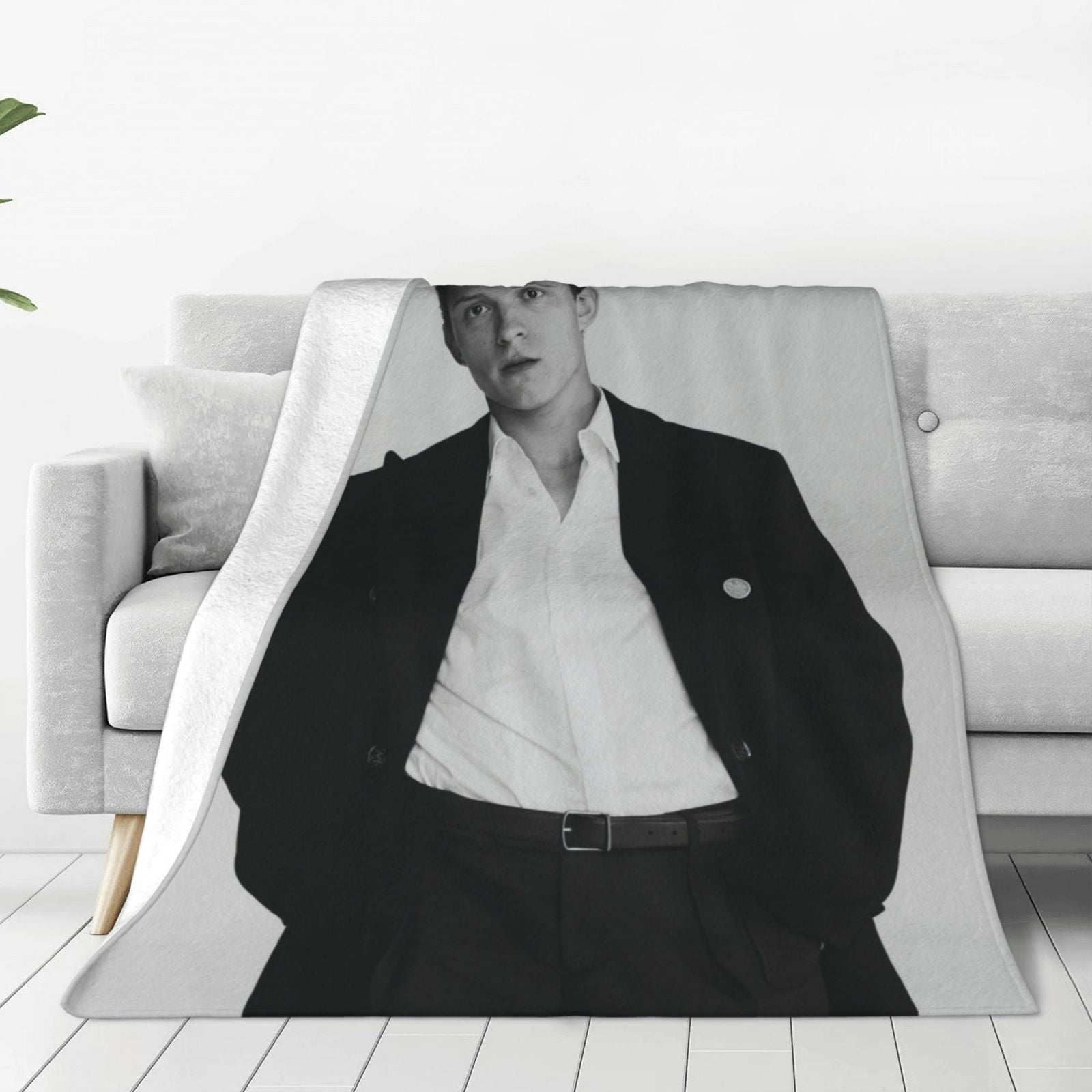 Tom Holland Throw Blanket Couch Bed Sofa Soft Lightweight Warm Cozy ...