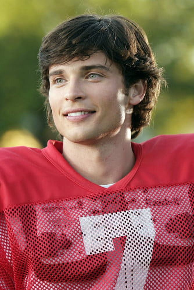 Tom Welling Stunning In Football Jersey 24x36 Poster - Walmart.com