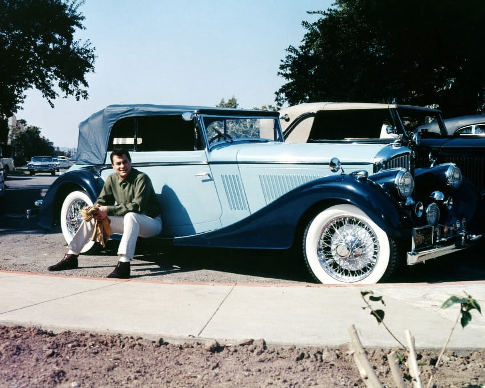 Tony Curtis 1950's color pose by vintage convertible car 24x36 Movie ...