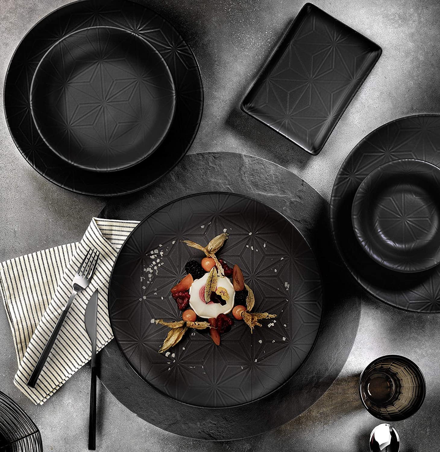 Tookss 12-Piece Dinnerware Set Modern Style Porcelain Plates And Bowls ...