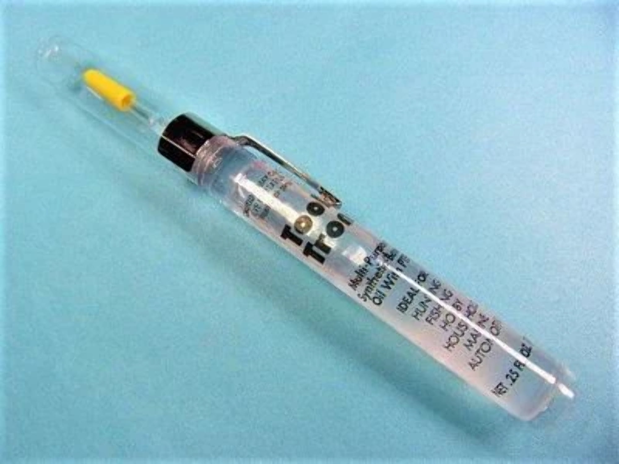 Tool Tron Fine Point Machine Oiler Synthetic Sewing Machine Oil .25 Oz ...