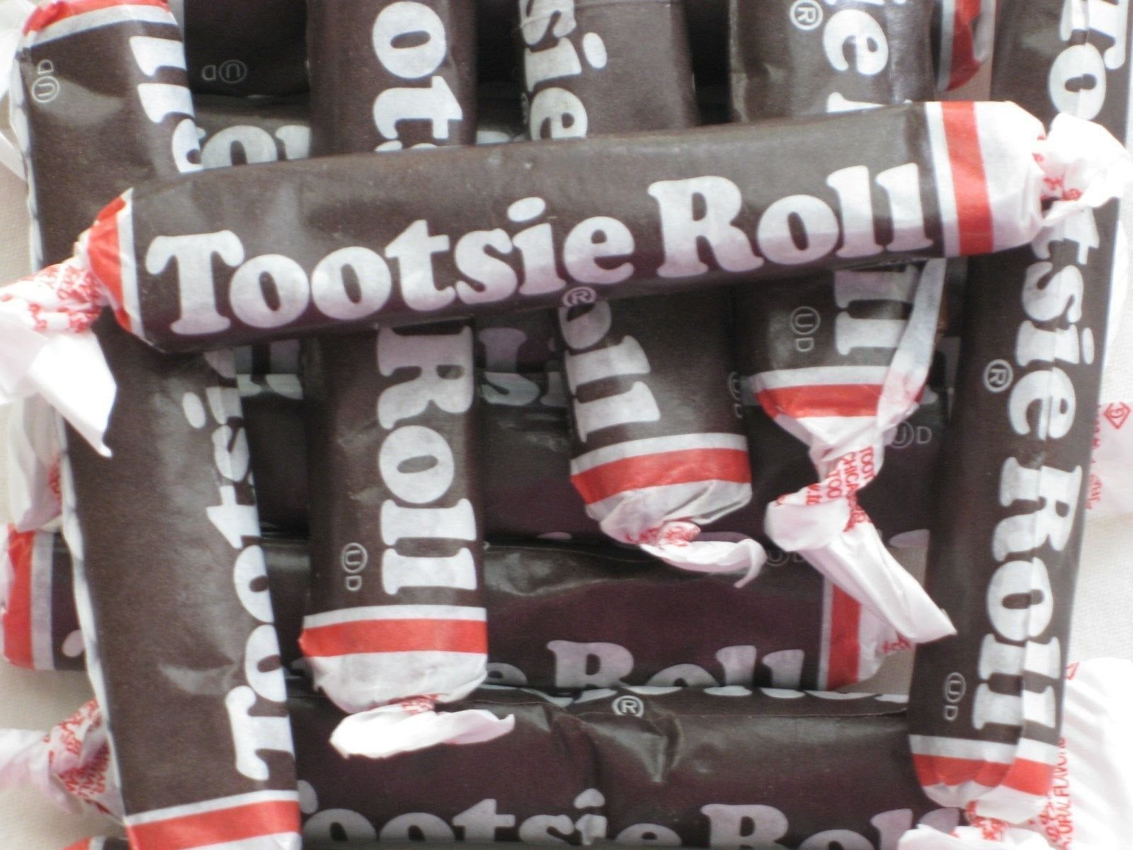 Tootsie Roll Long Chocolate Chews Candy, 8oz Half Pound - Walmart.com