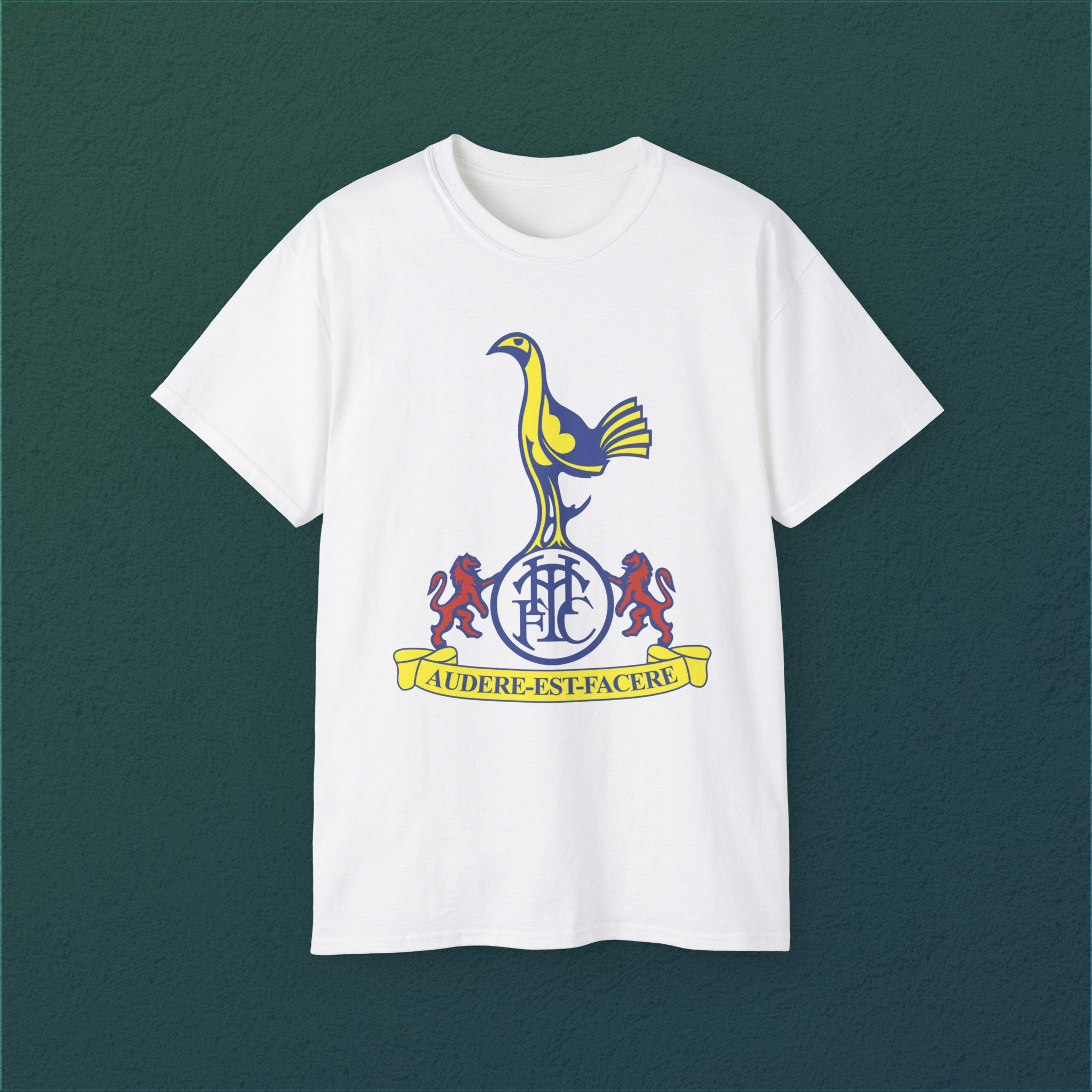 Tottenham Hotspur Vintage Logo T Shirt, Aesthetic Sports Wear ...