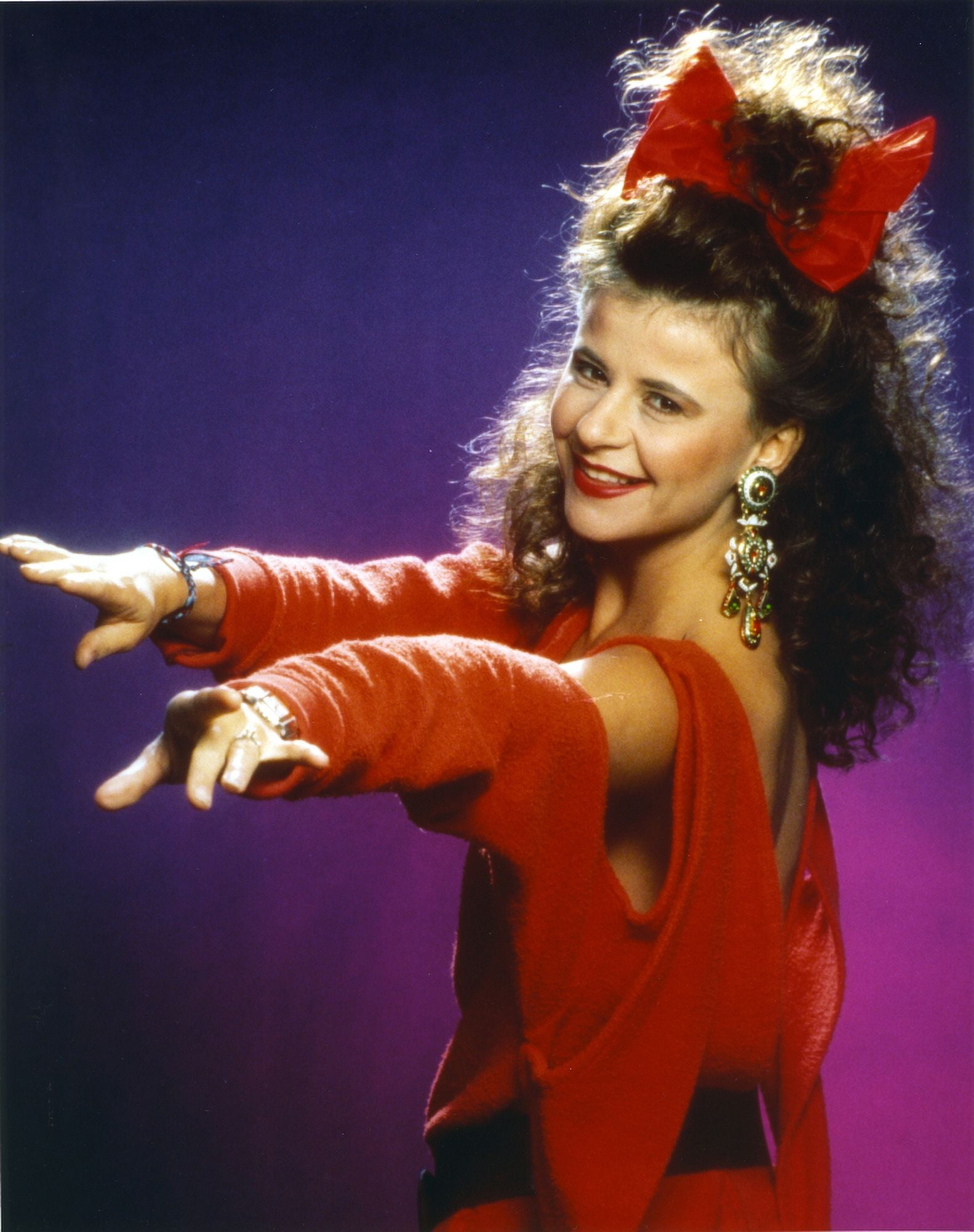Tracey Ullman Portrait in Red Dress Photo Print (8 x 10) - Walmart.com