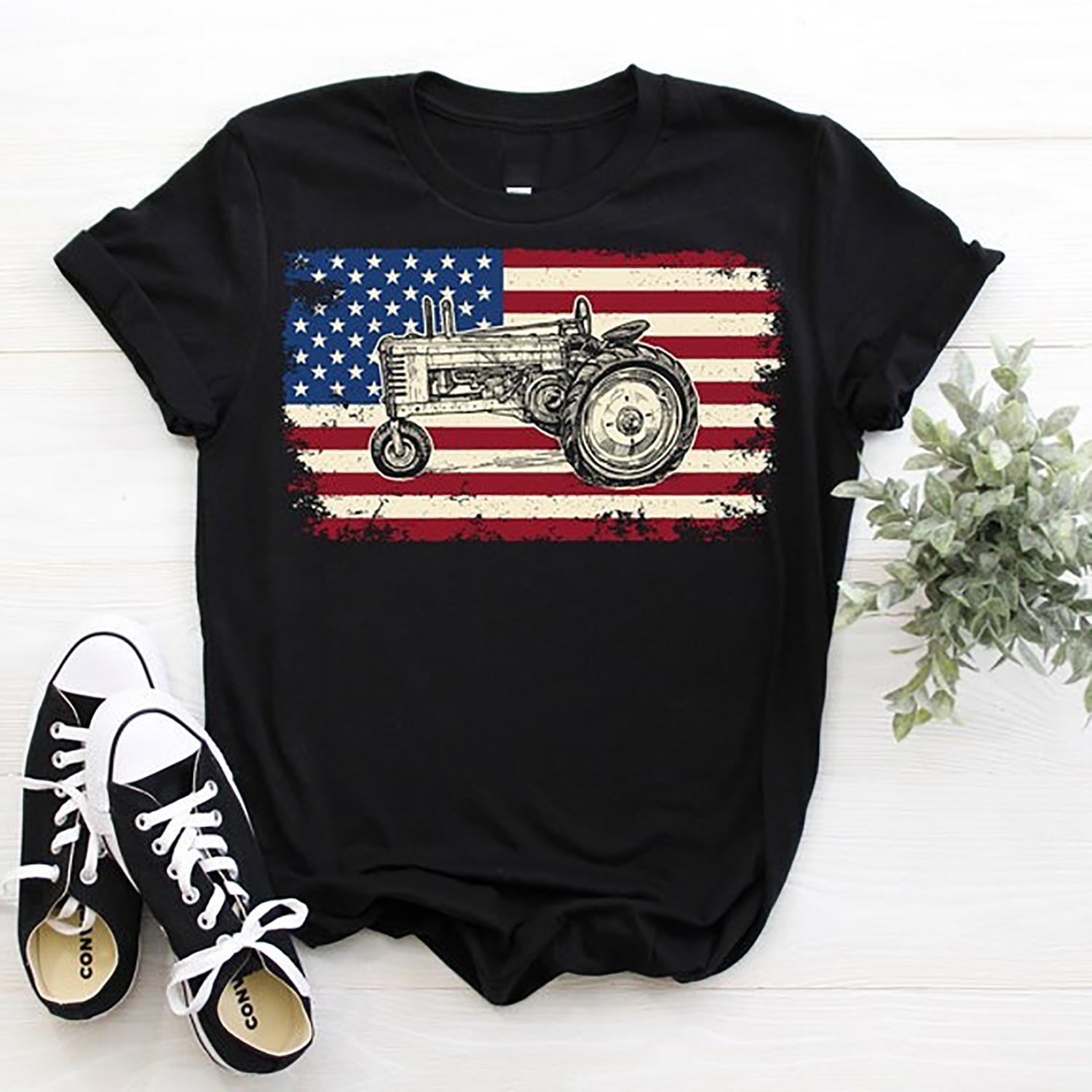 Tractor American Flag Farming Vehicles Cars Vintage Patriotic T Shirt