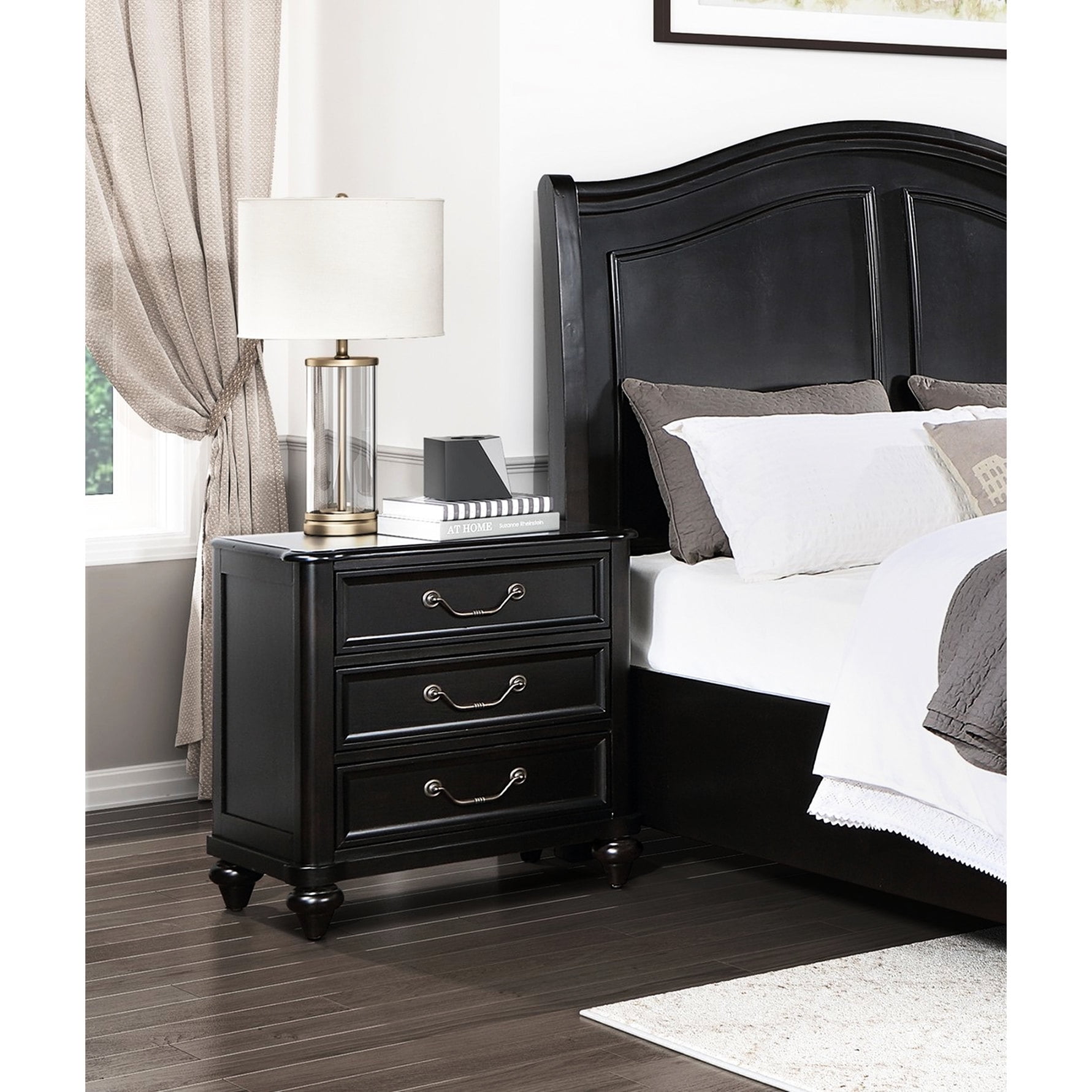 Traditional Classic Nightstand / Bedroom Necessity / 3 Drawers with ...