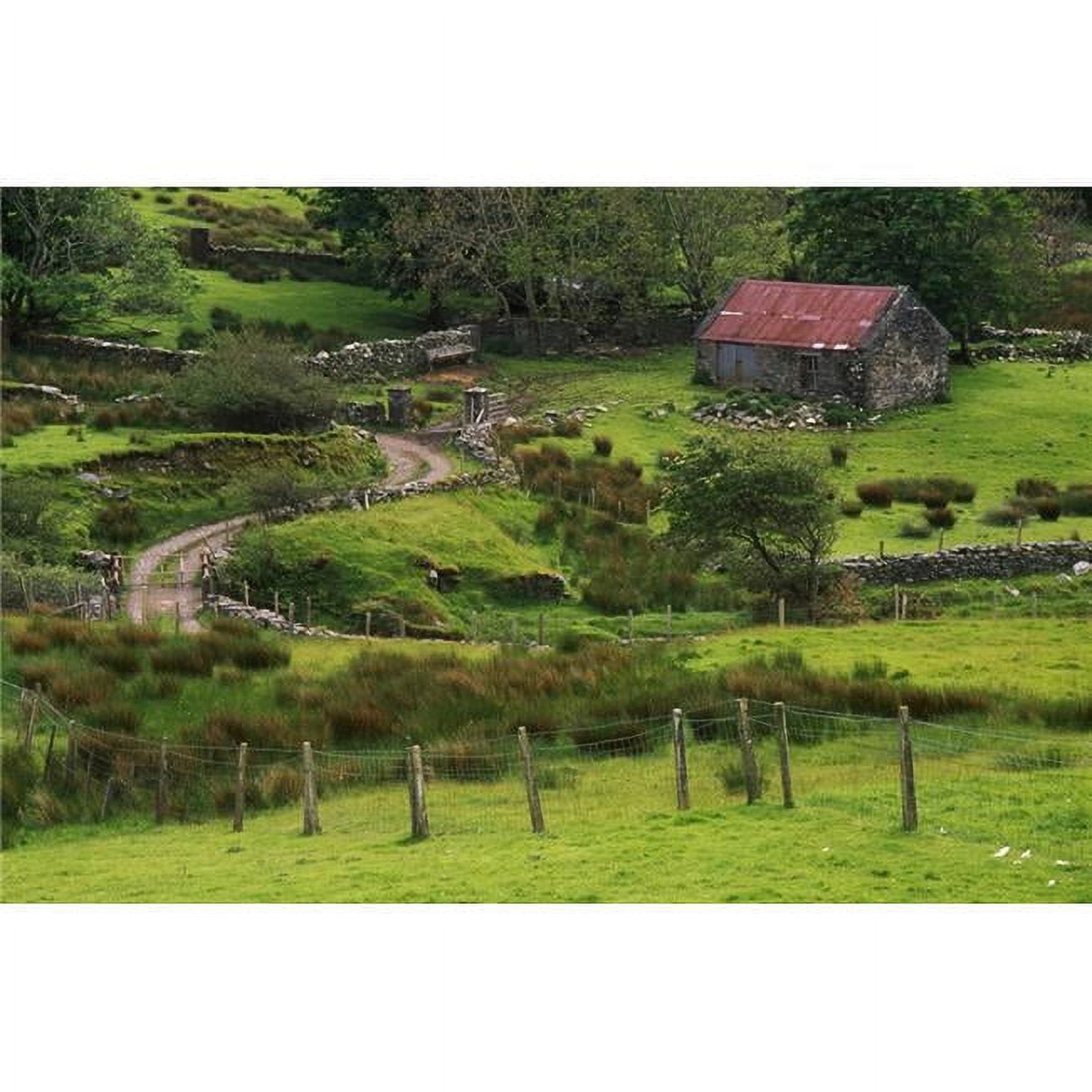 Traditional Cottages Dan Oharas Cottage Connemara Heritage Centre ...