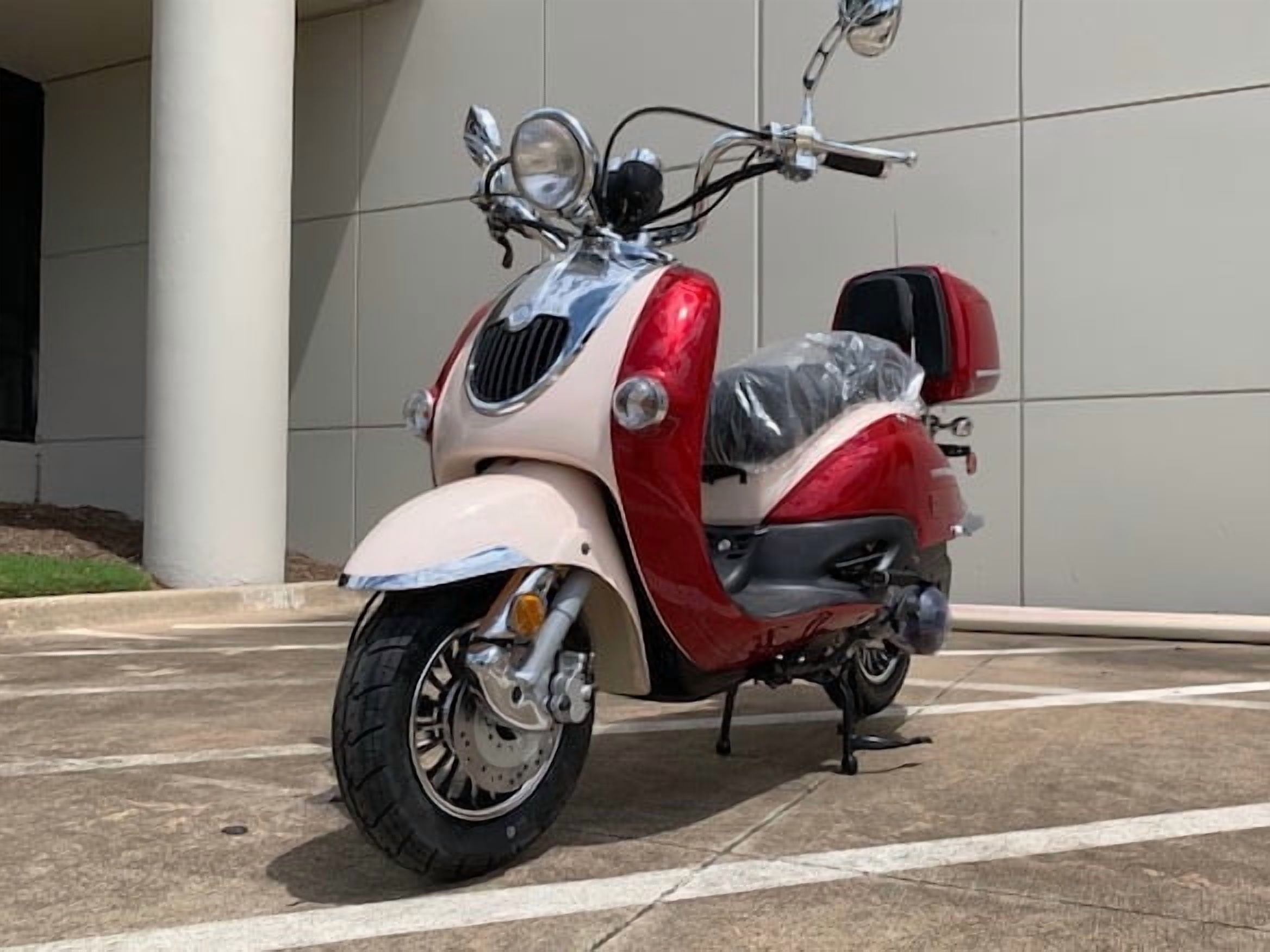Trailmaster Sorrento 50 Retro Style Gas Powered Scooter, 49.6cc ...