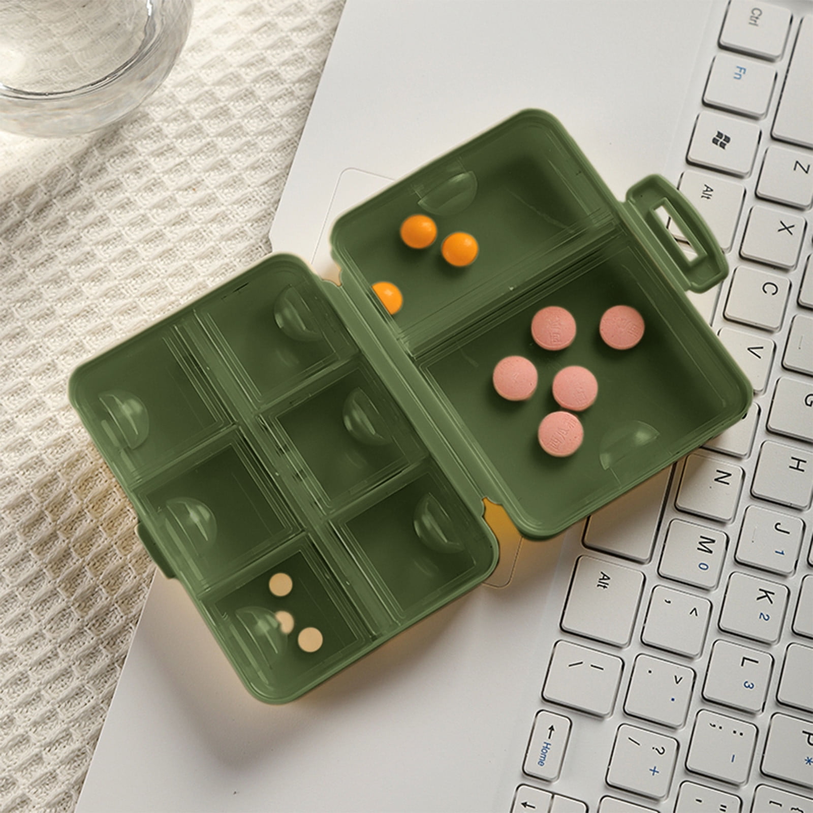 Travel Pill Organizer, 8 Compartments Portable Pill Case, Daily Pill ...