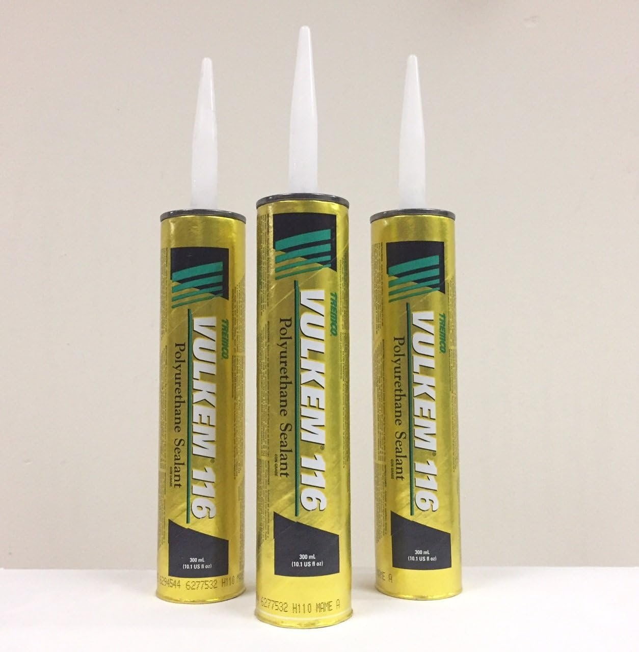 Tremco Vulkem 116 High-Performance Polyurethane Sealant, 10.1 oz, White ...