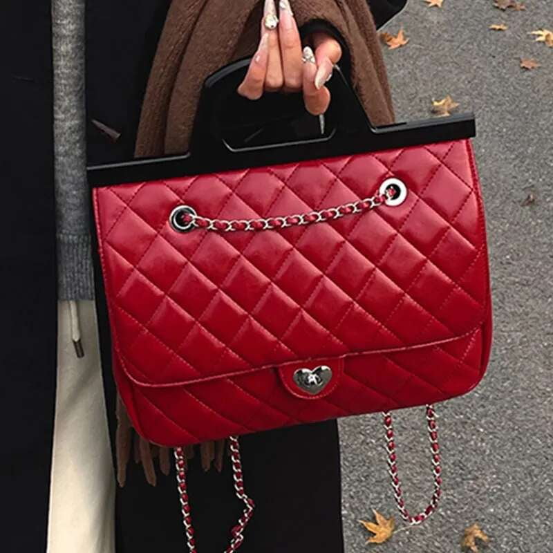 Trending Designer Shoulder Bag with Elegant Quilted Pattern - Simple ...