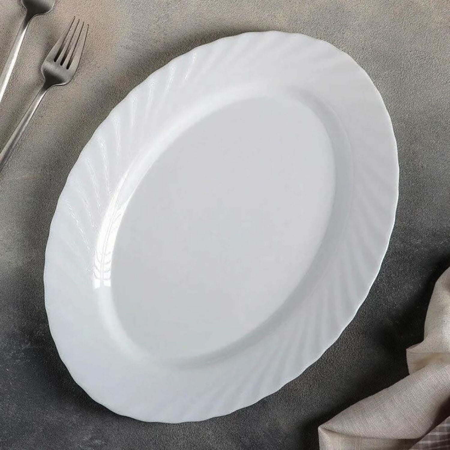 Trianon White Glass Oval Serving Plate - Walmart.com