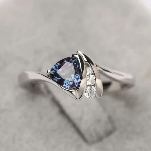 Trillion Cut Alexandrite Wedding Ring, Unique Design Color Changing ...