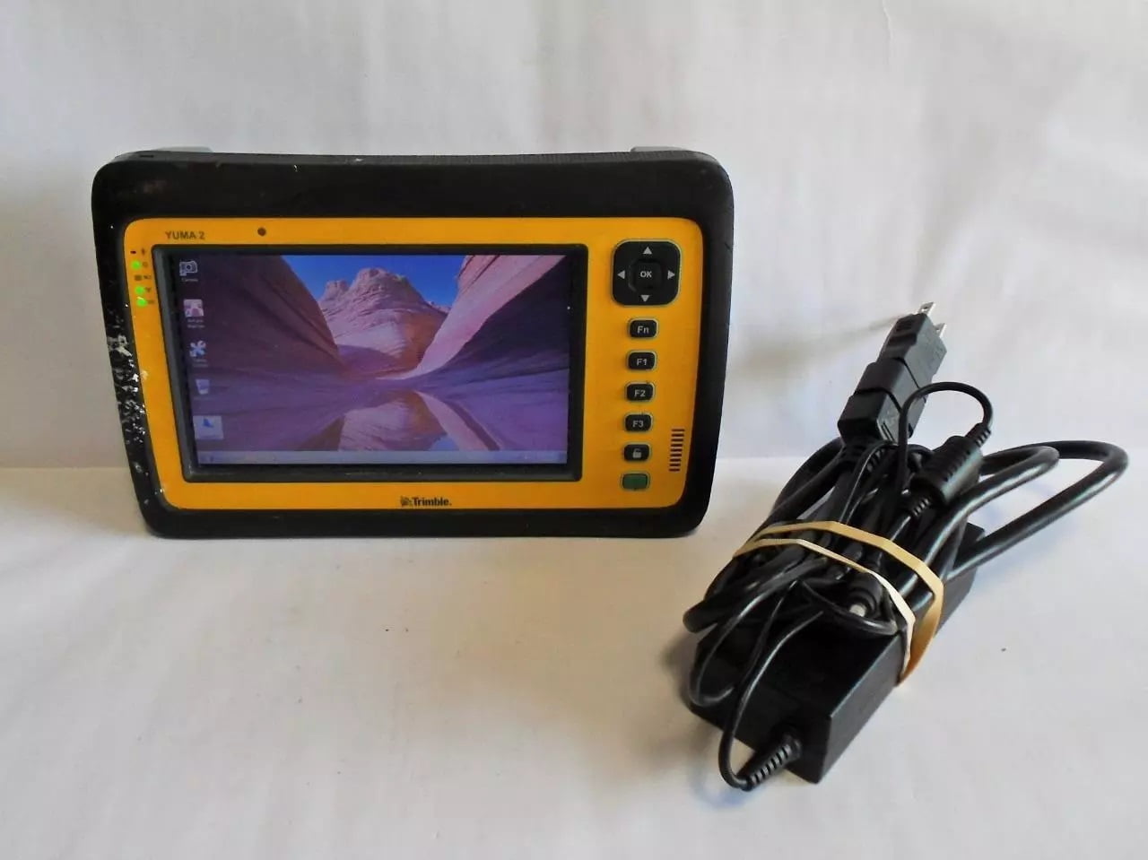 Pre-Owned Trimble YUMA 2 Rugged Tablet Atom N2600 1.60GHz 4GB/128GB w ...