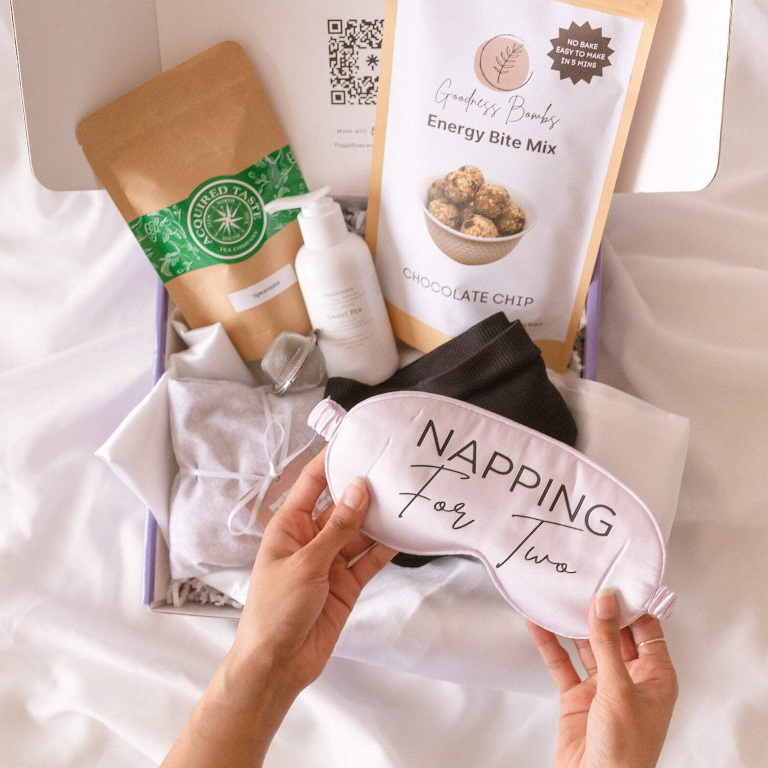 Trimester Three PreggoBox – Third Trimester Pregnancy Essentials Gift ...