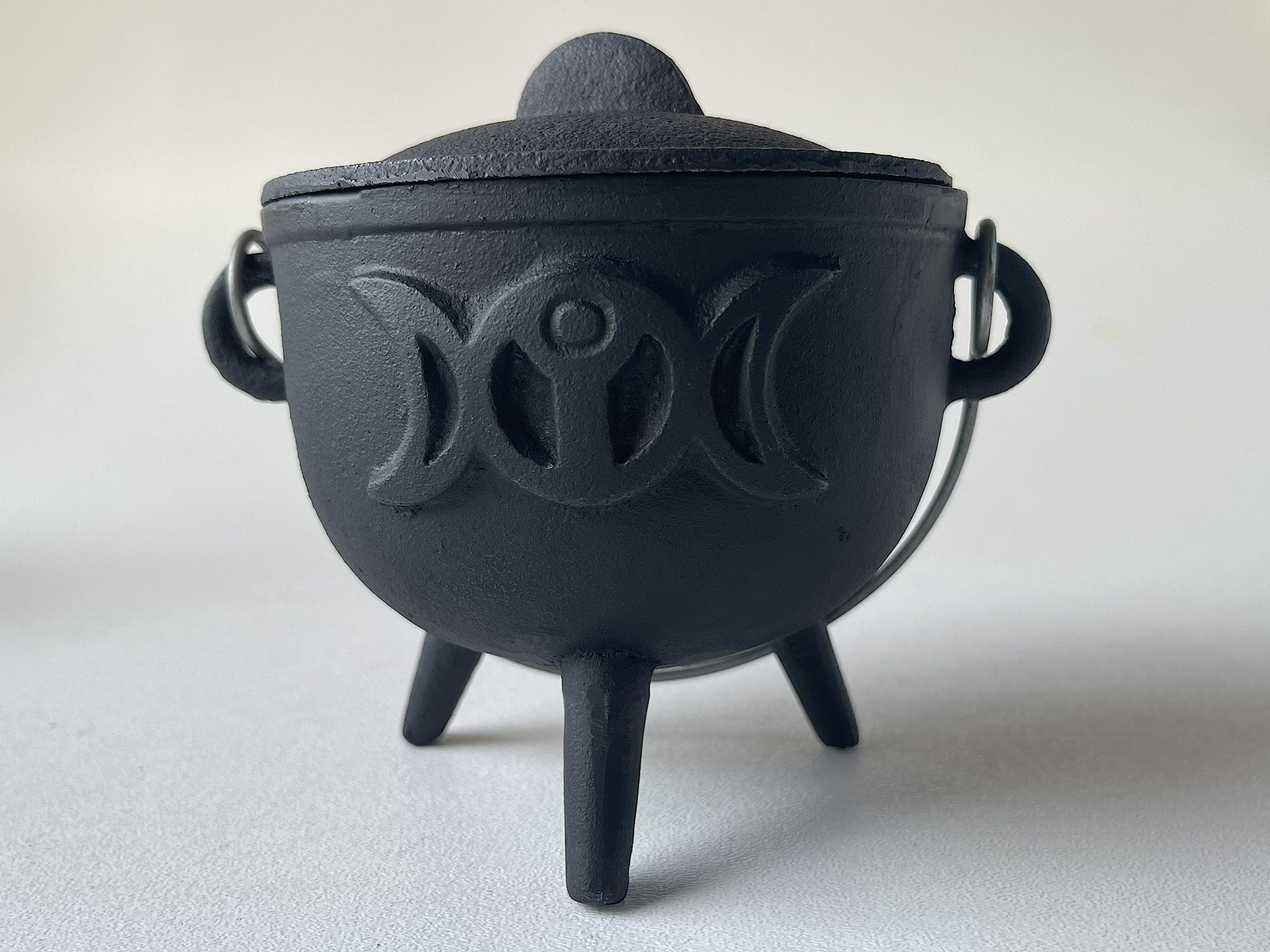 Triple Moon Cast Iron Cauldron With Lid and Handle, Witches Cauldron ...