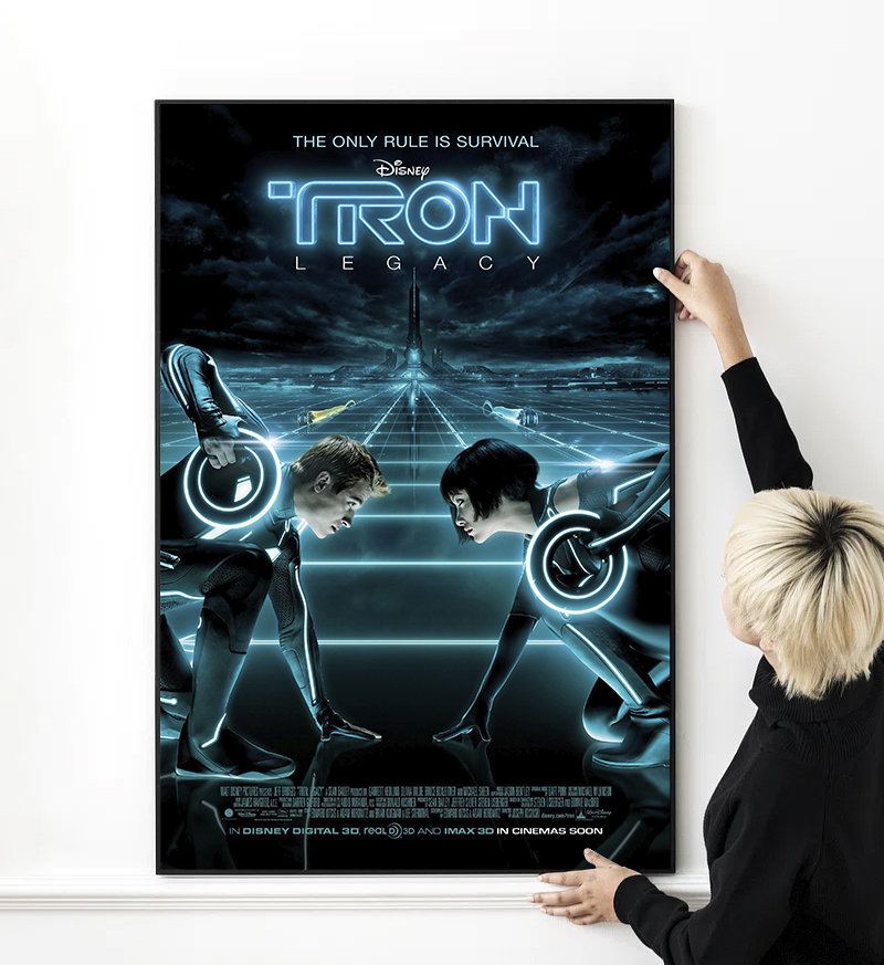 Tron Legacy Sam Flynn and Quorra artwork Poster High Quality Photo ...
