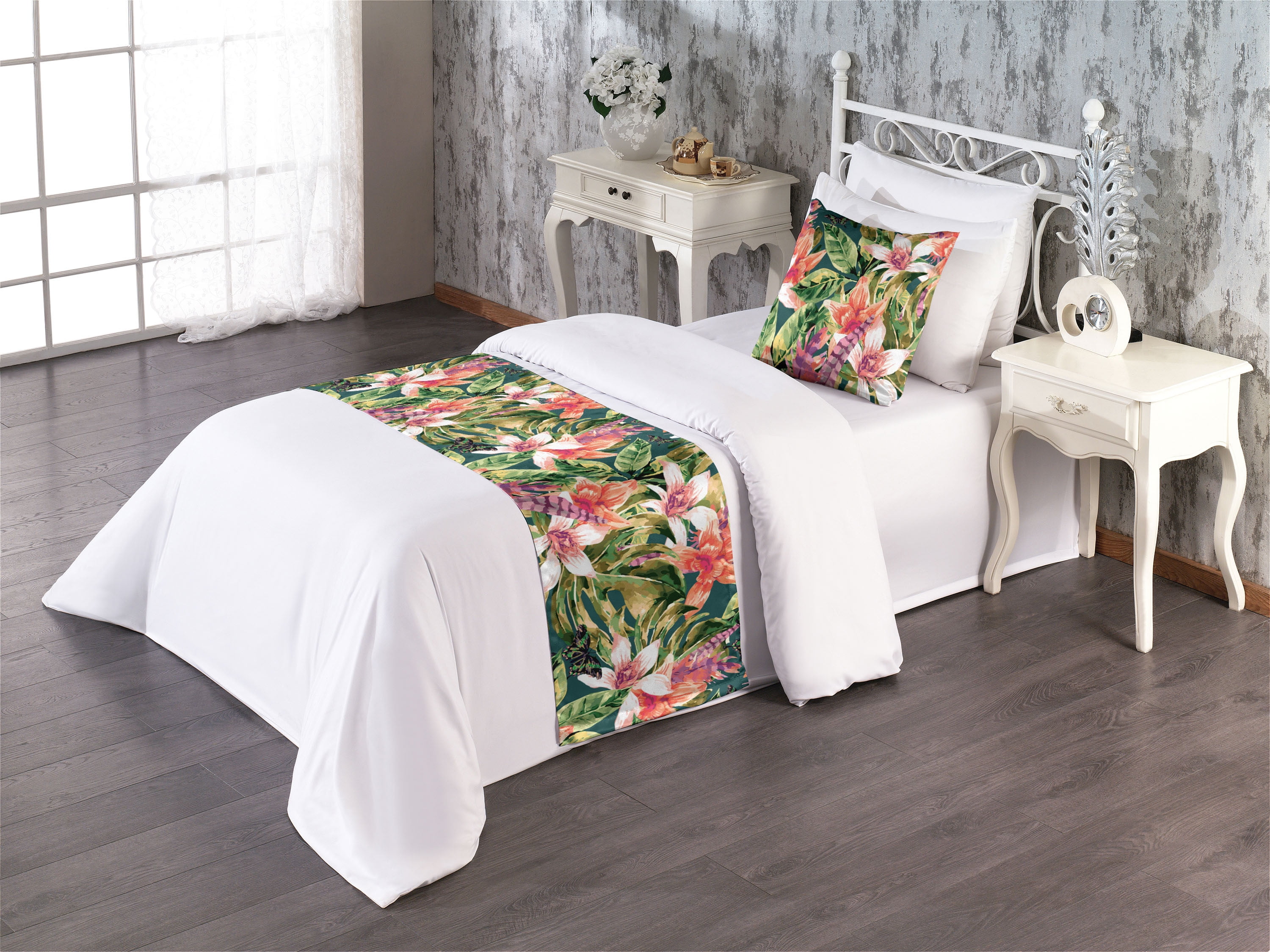 Tropical Bed Runner Set, Watercolor Design Exotics Hawaii Vibes Monstera Palm Leaves Pattern Art ...