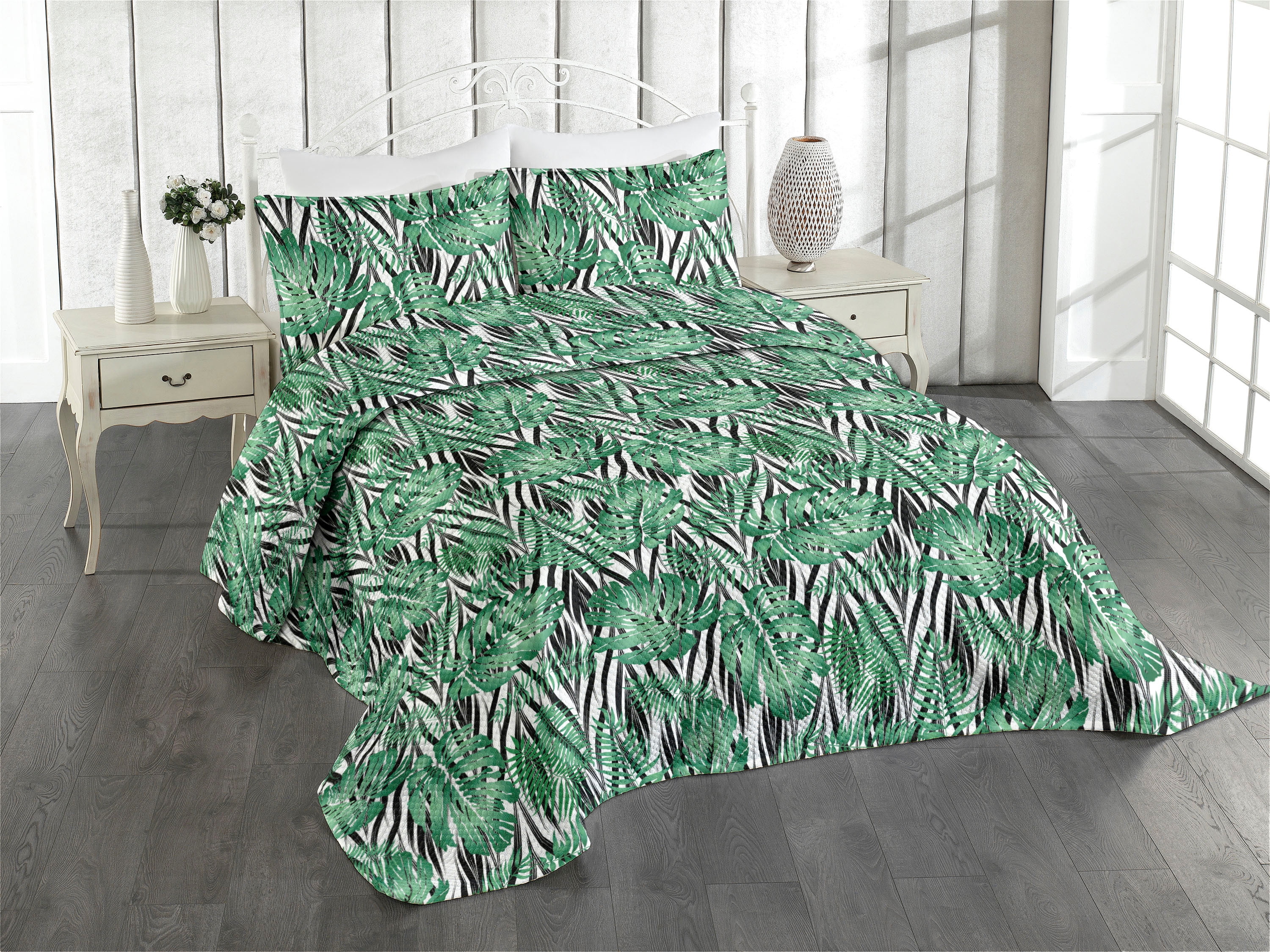 Tropical Bedspread, Bohemian Aloha Hawaii Concept Monstera Pattern on ...