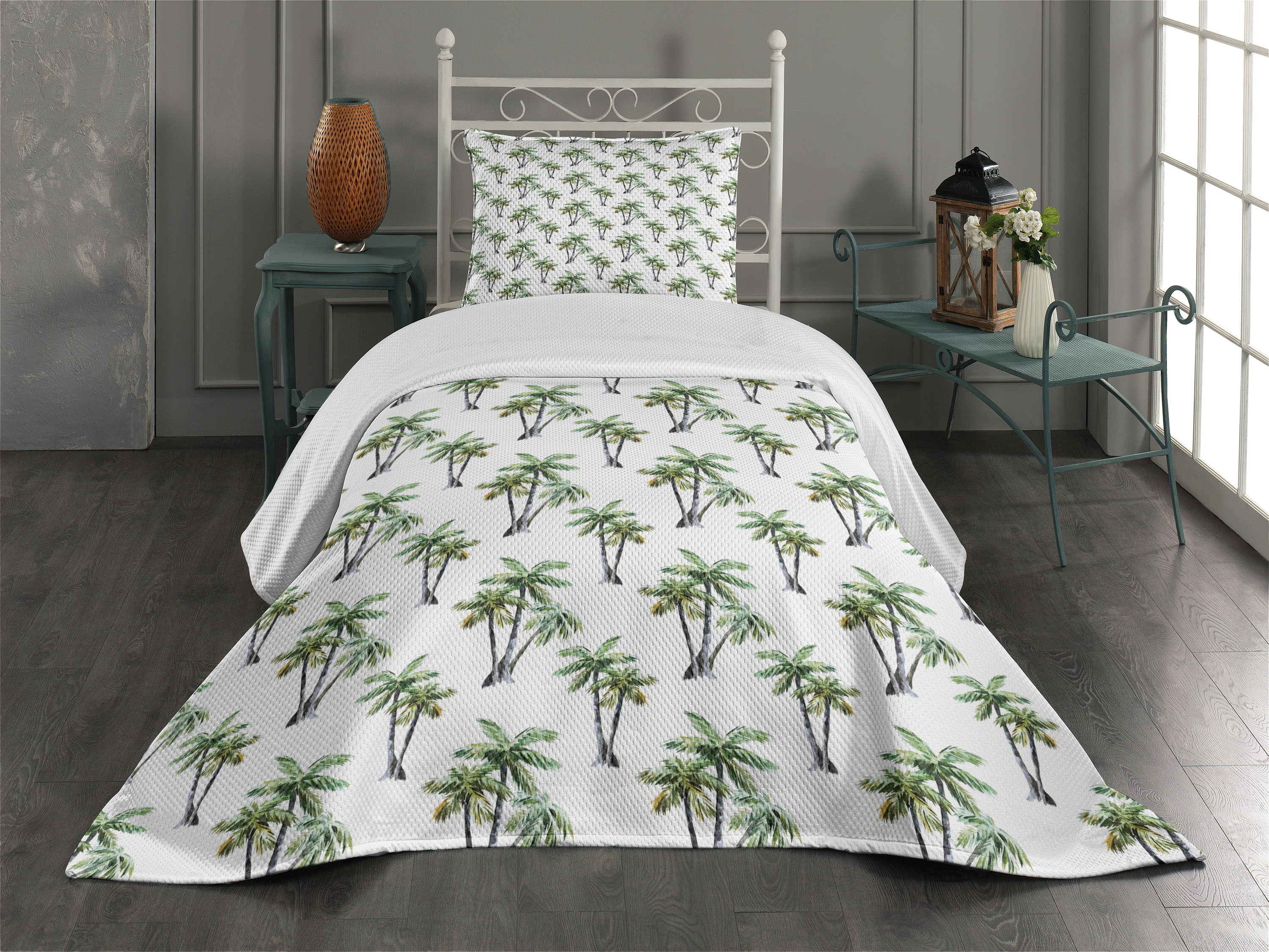 Tropical Coverlet, Retro Tropic Jungle Theme with Green Hawaiian Palm ...