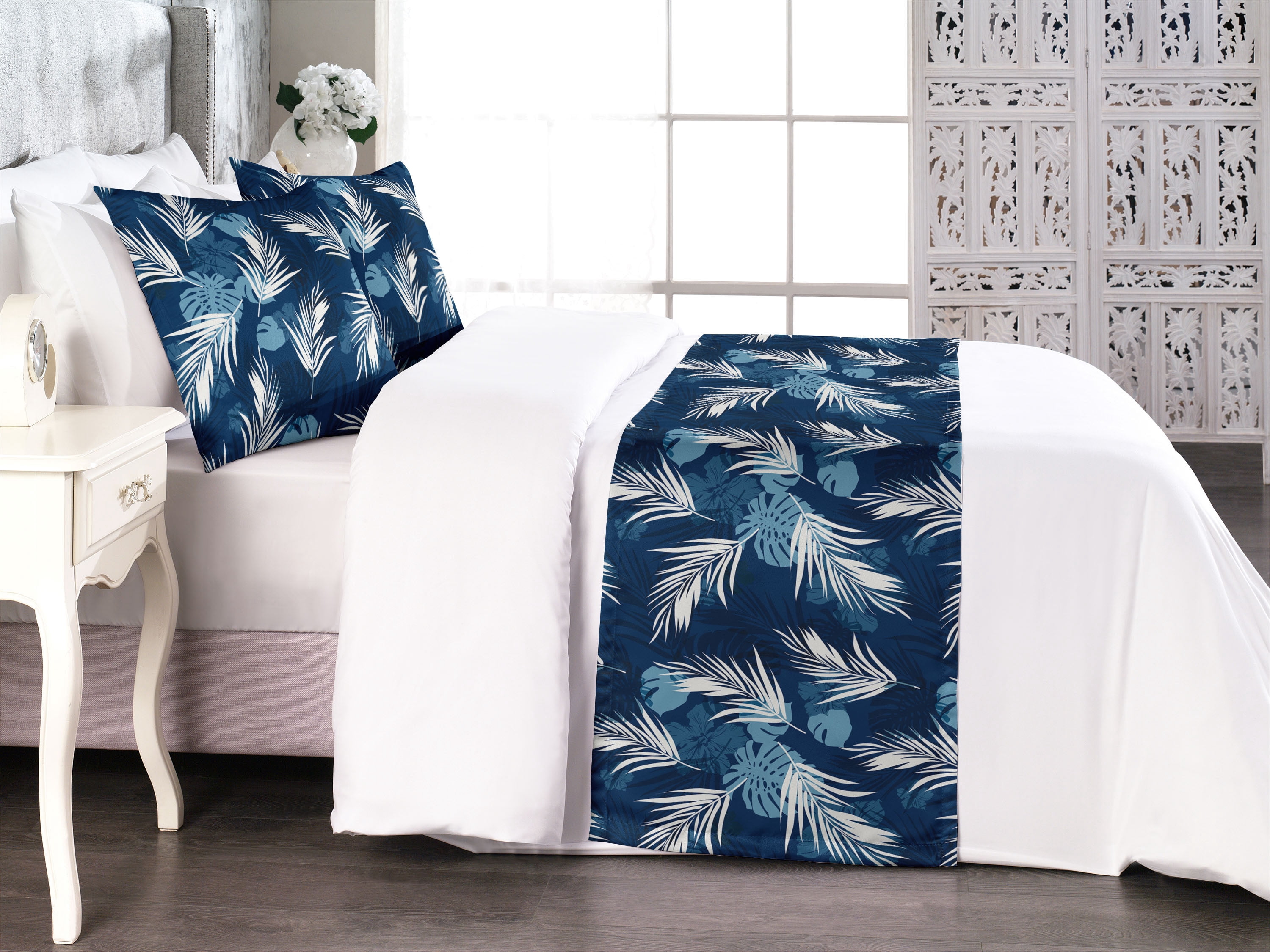 Tropical Vibes Bed Runner Set, Neutral Colors Boho Art of an Exotic ...