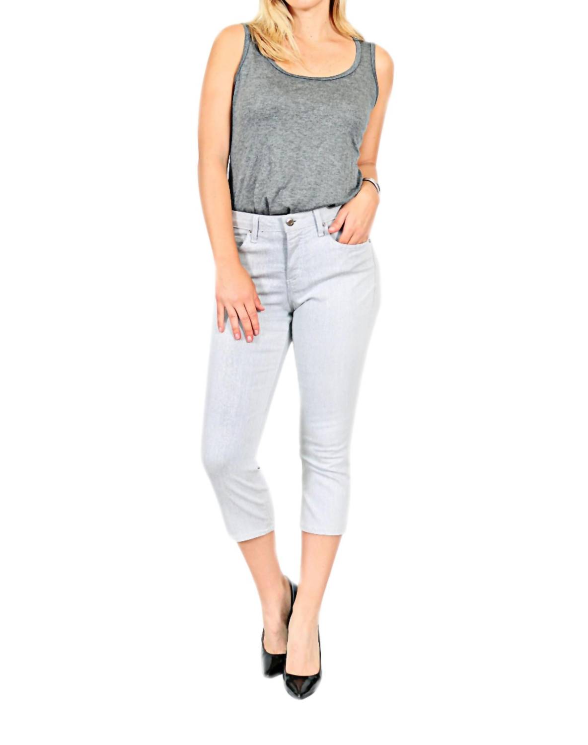 Trueslim Jeans Basic Capri - Walmart.com