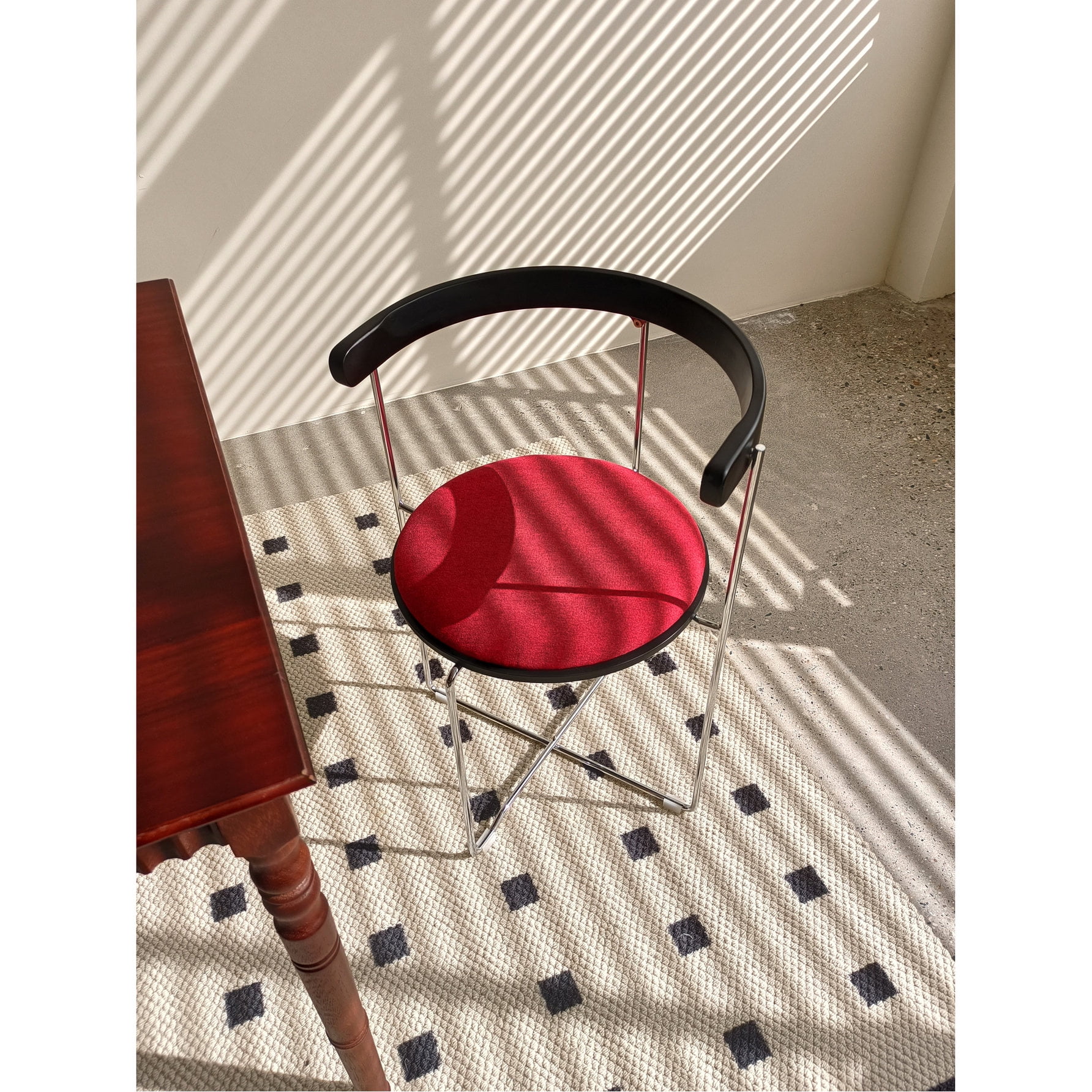 Tubular Steel Construction - Long - Lasting Use - Multiple Room Decor ...